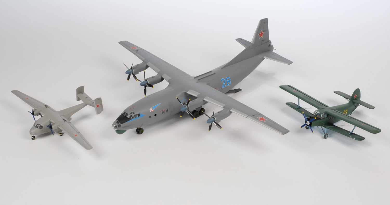 Lot 151 - Model Aircraft. A collection of 1/72 model