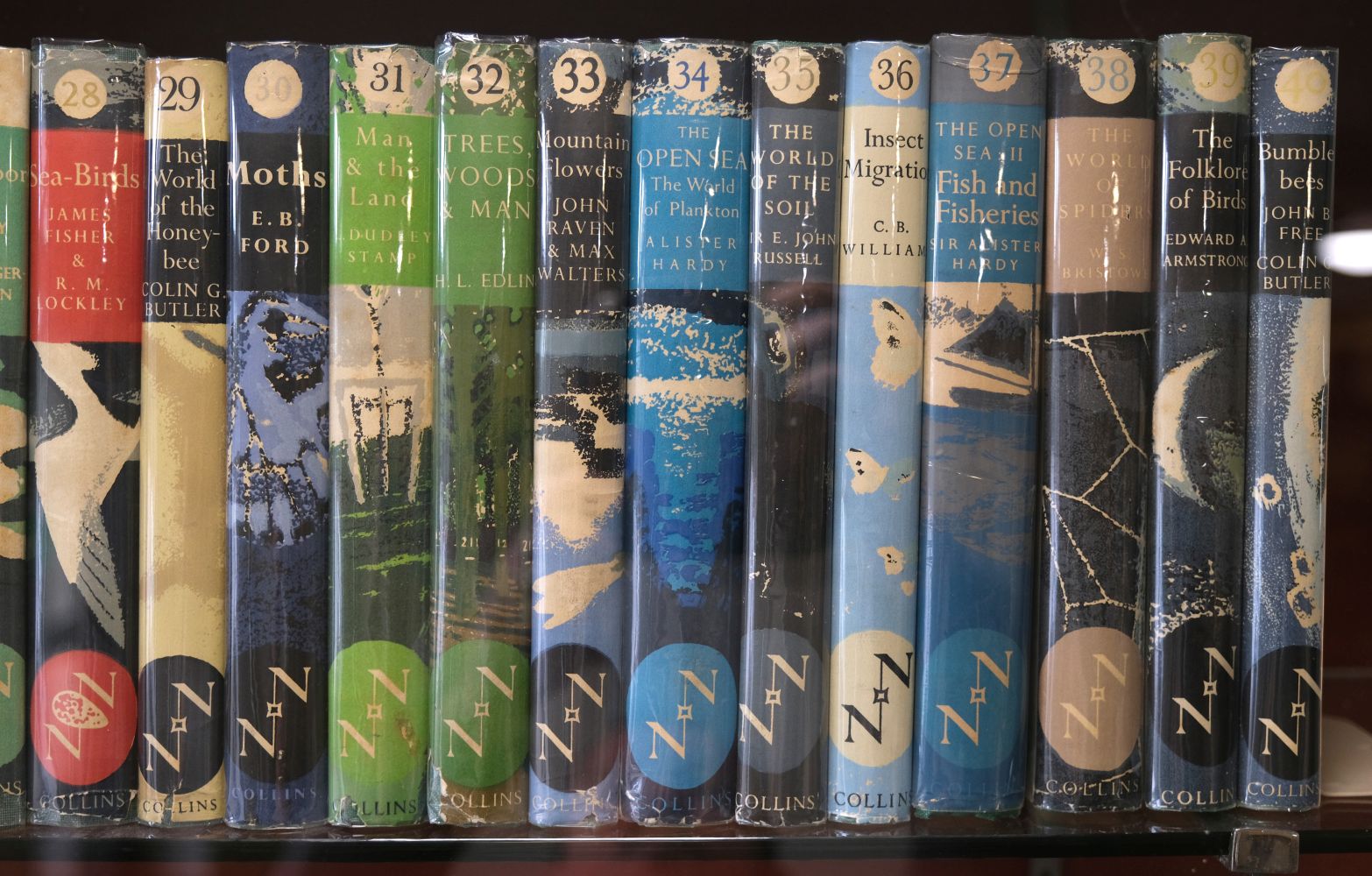 Lot 48 - New Naturalist Series. The New Naturalist