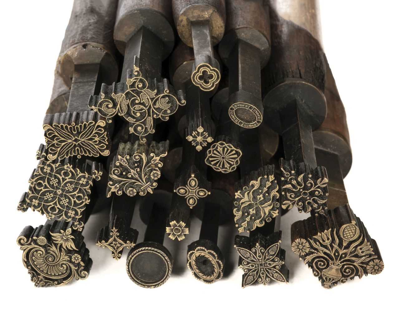 Lot 315 - Decorative finishing tools. 18 brass