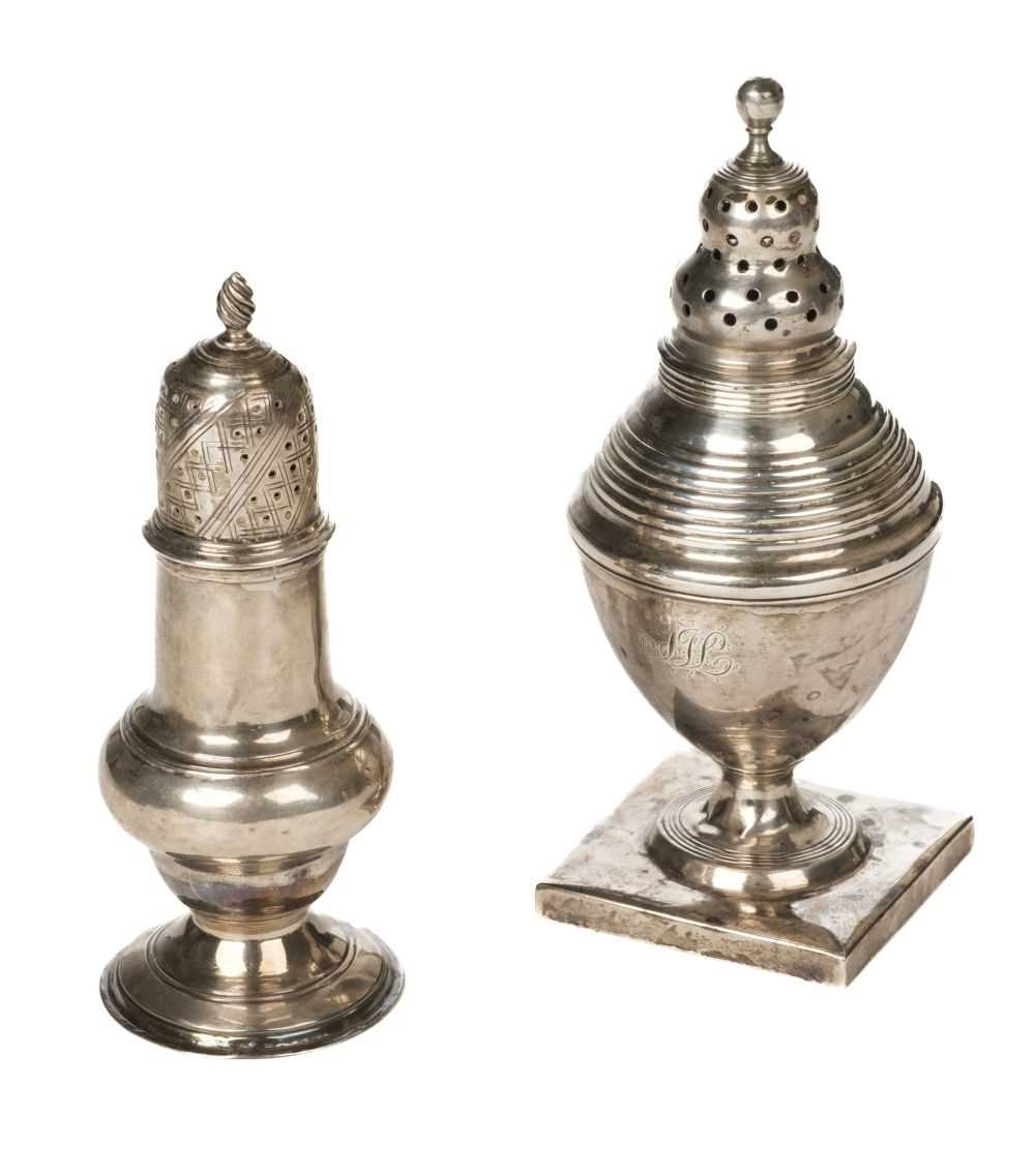 Lot 443 - Silver Shaker. A George III silver shaker by