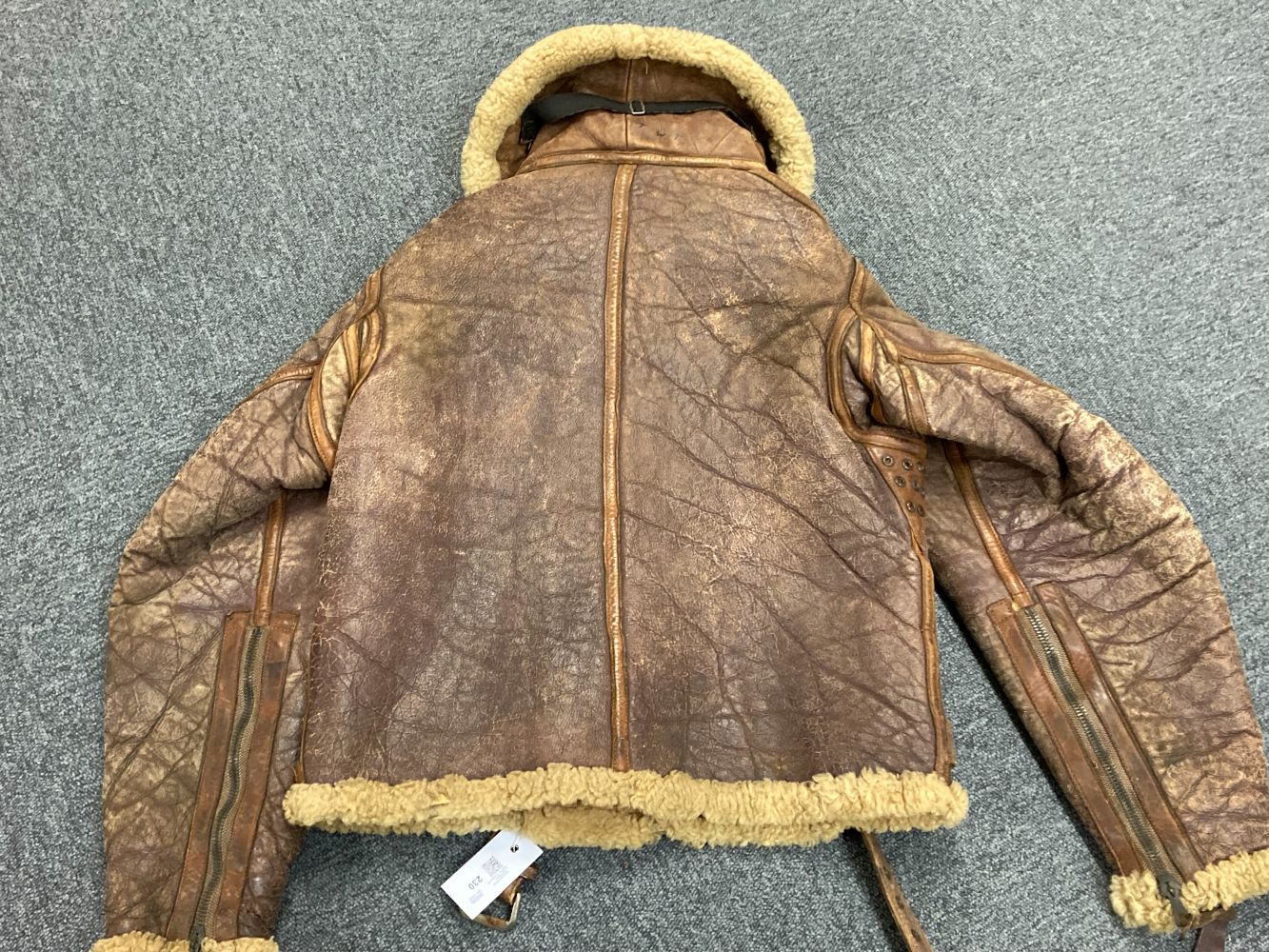 Lot 230 - Flying Jacket. A WWII RAF Irvin brown
