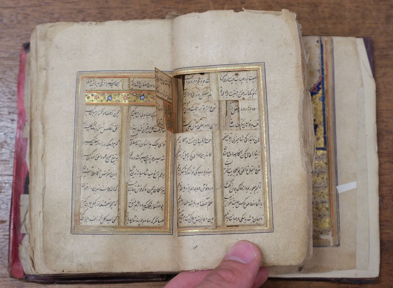 Lot 316 - Islamic Manuscript. Divan of Hafiz, 17th