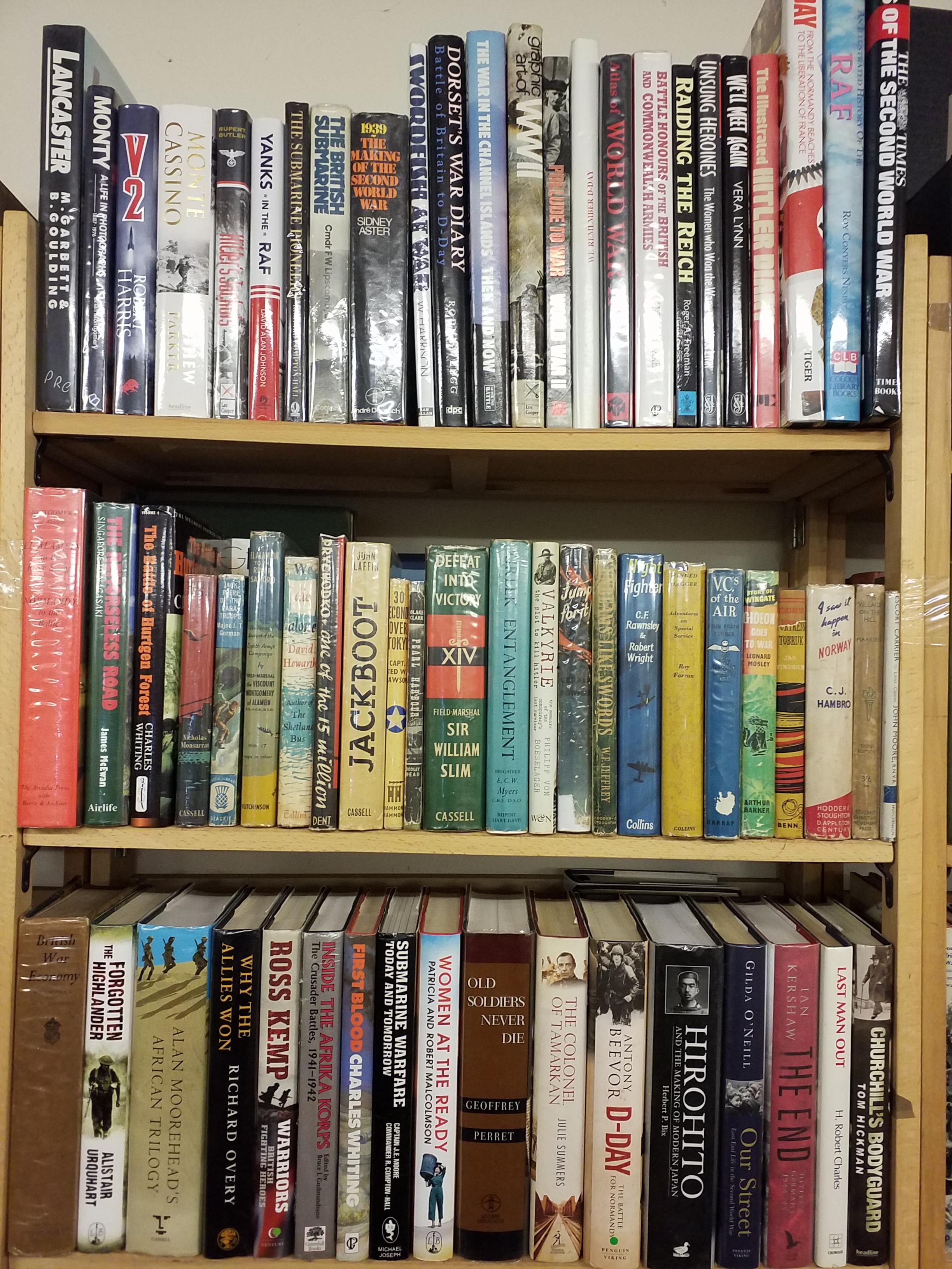 Lot 371 - Military. A large collection of modern World