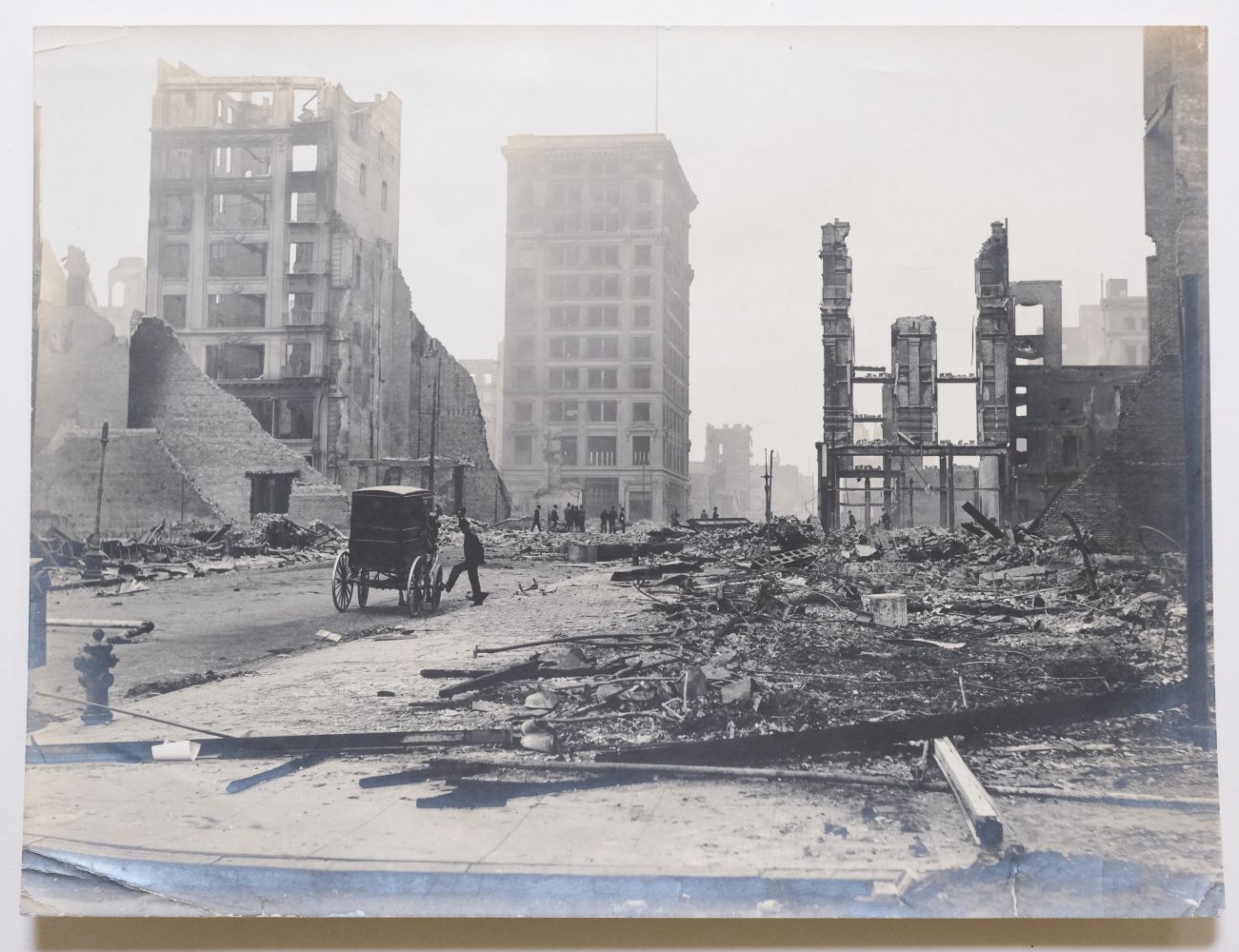 Lot 158 - San Francisco Earthquake. A group of 14
