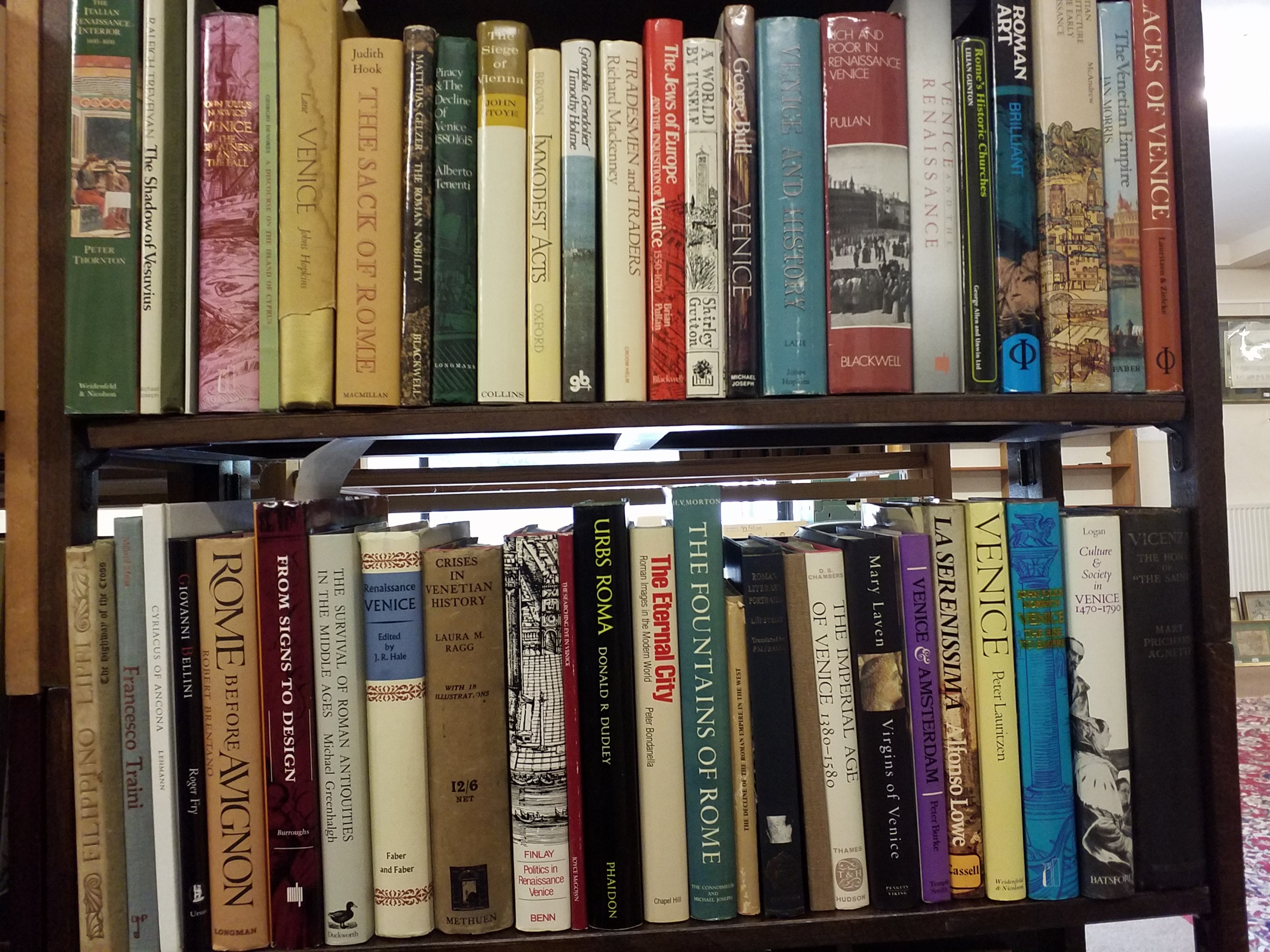 Lot 392 - Italian History. A large collection of