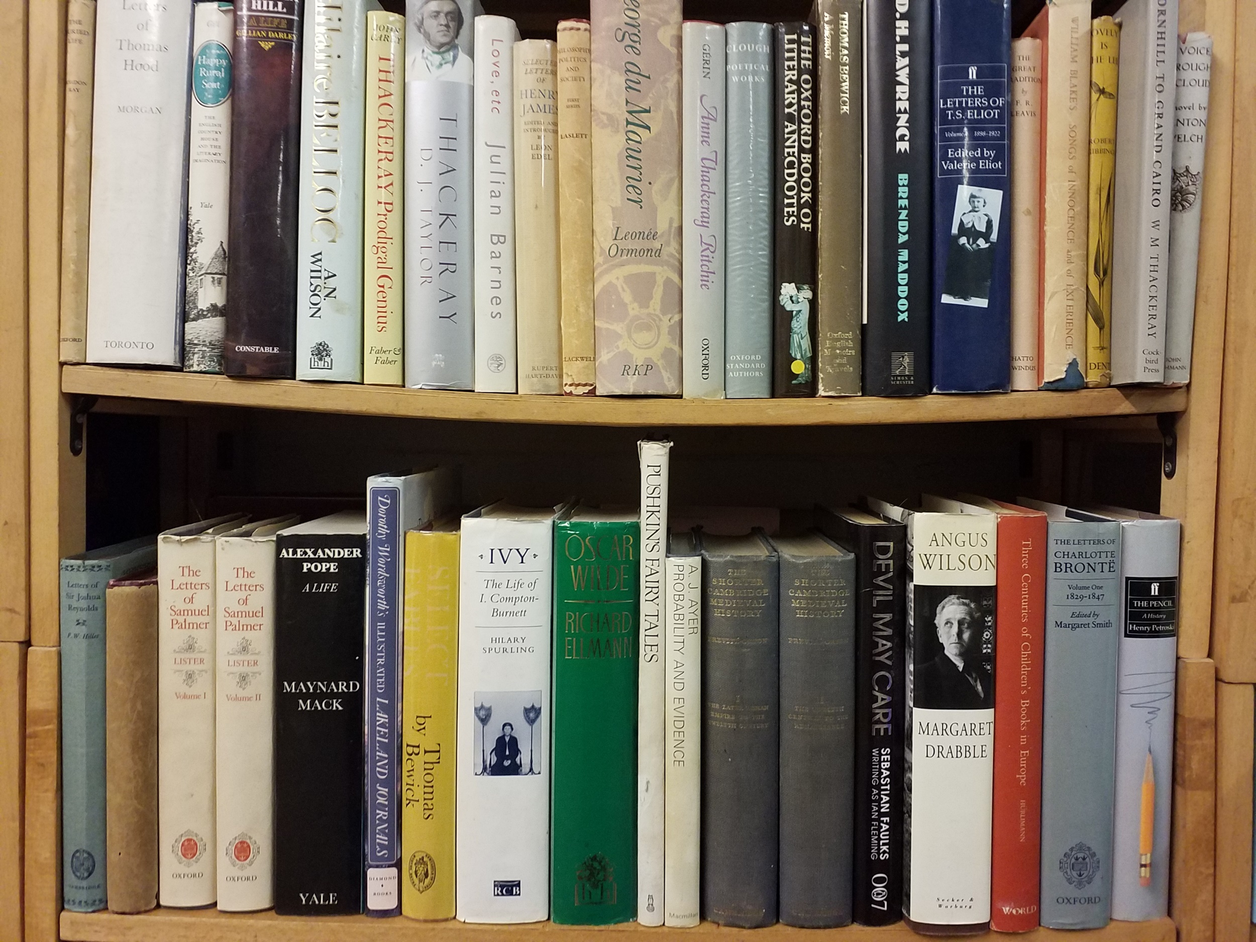 Lot 393 - Biography & Literary. A large collection of