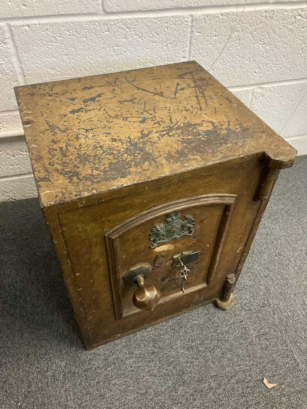 Lot 118 - Victorian Safe
