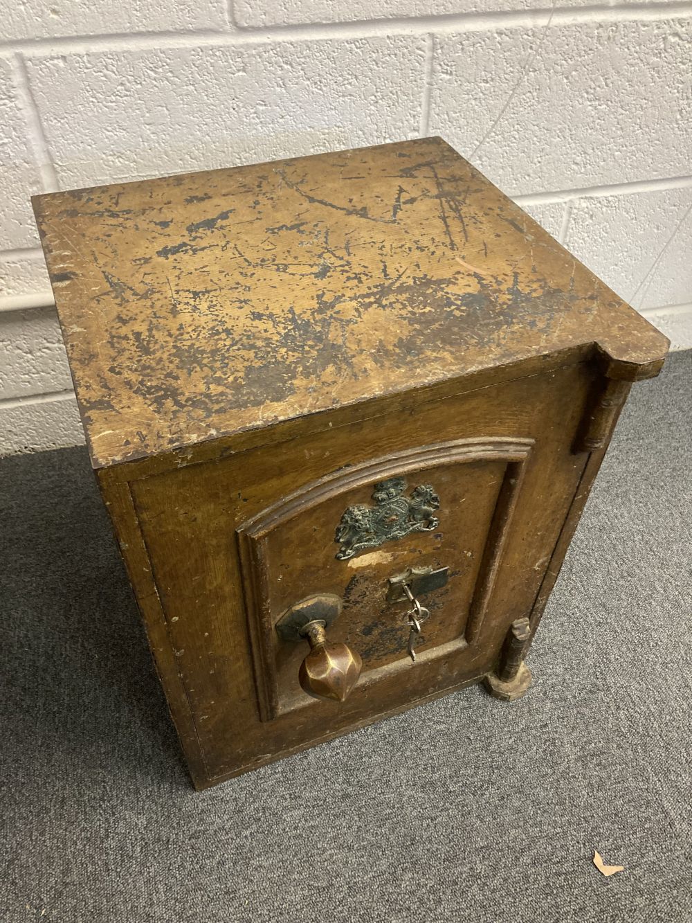 Lot 118 - Victorian Safe