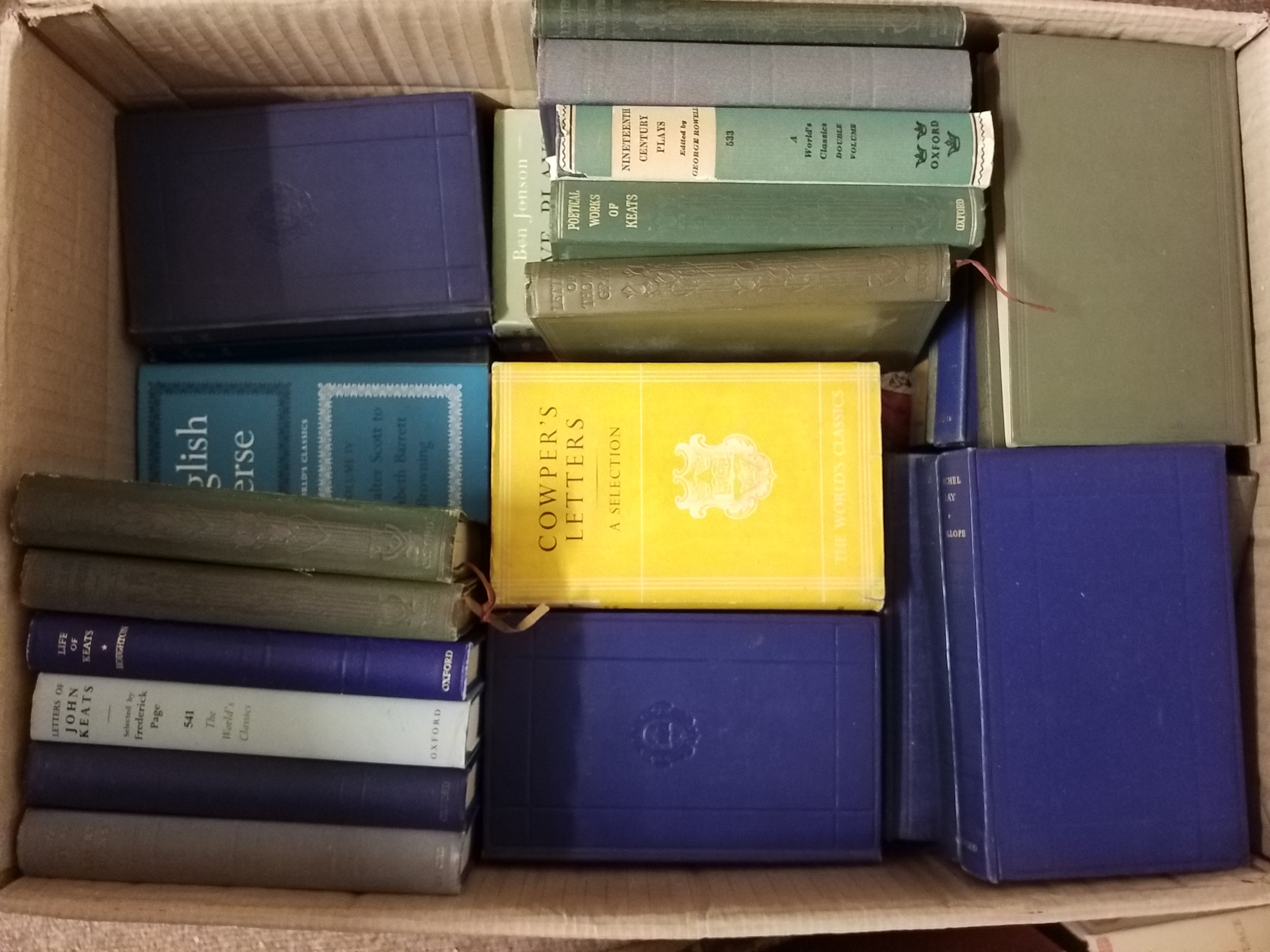 Lot 135 - Pocket Editions. A large collection of