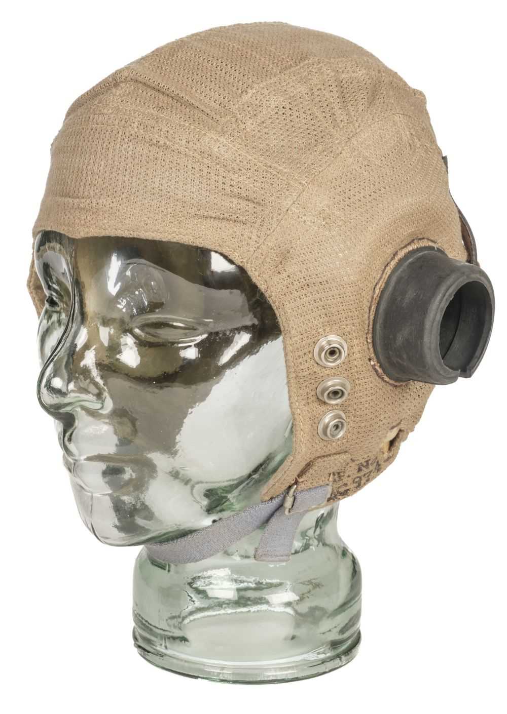 Lot 200 - Flying Helmet. A WWII RAF E Type flying