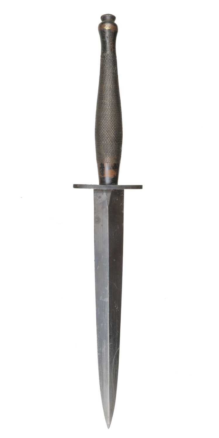Lot 443 - Fighting Knife. A WWII Fairbairn-Sykes 2nd