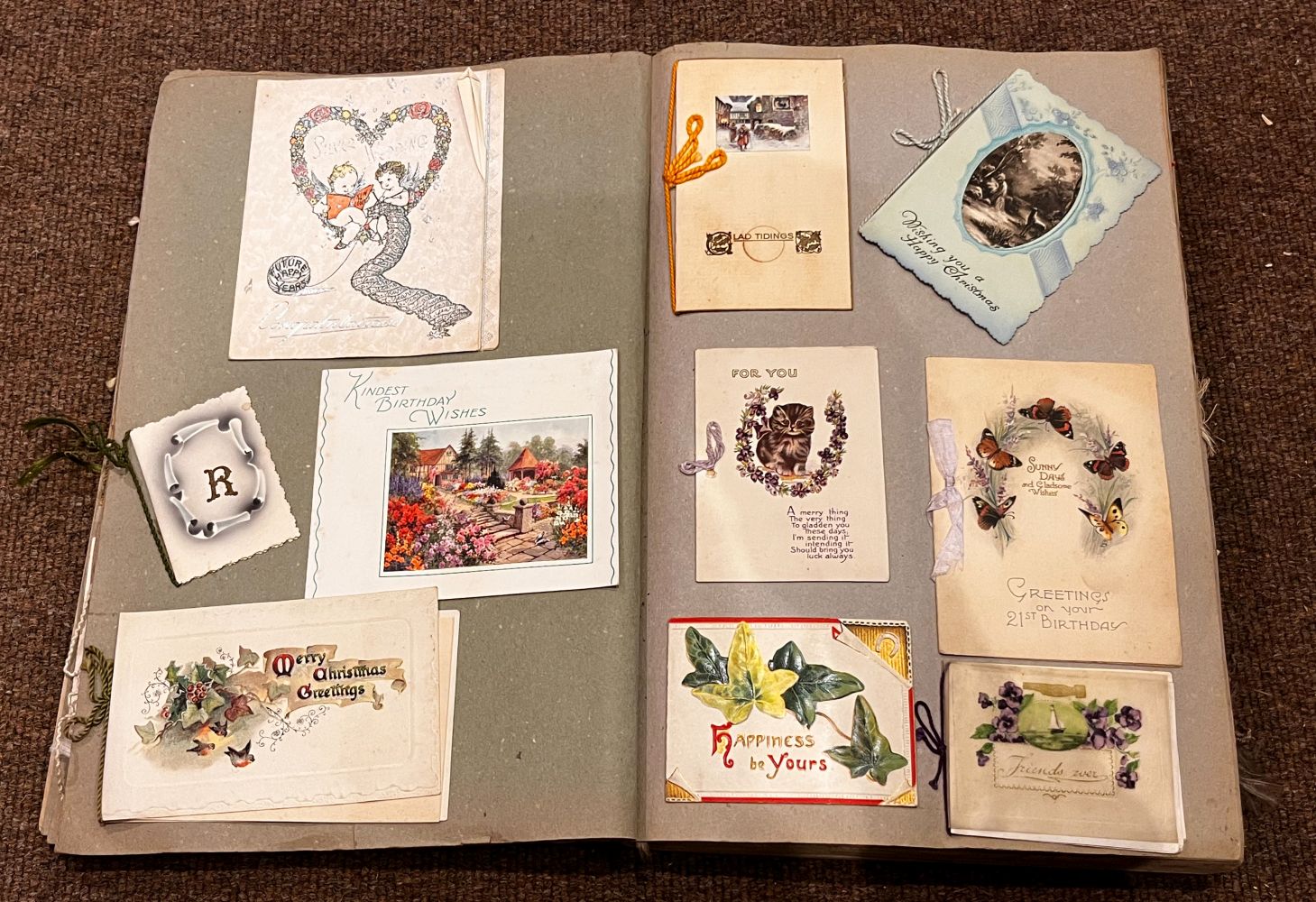 Lot 289 - Scrap Albums. Five Albums, late 19th & early