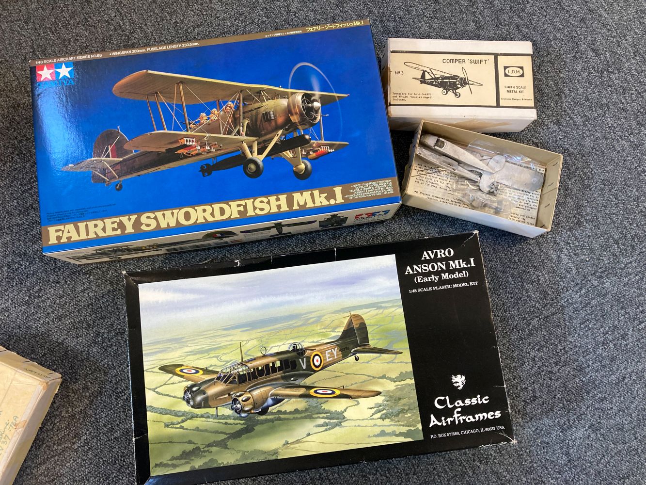 Lot 276 - Model Aircraft. Frog penguin series Hampden