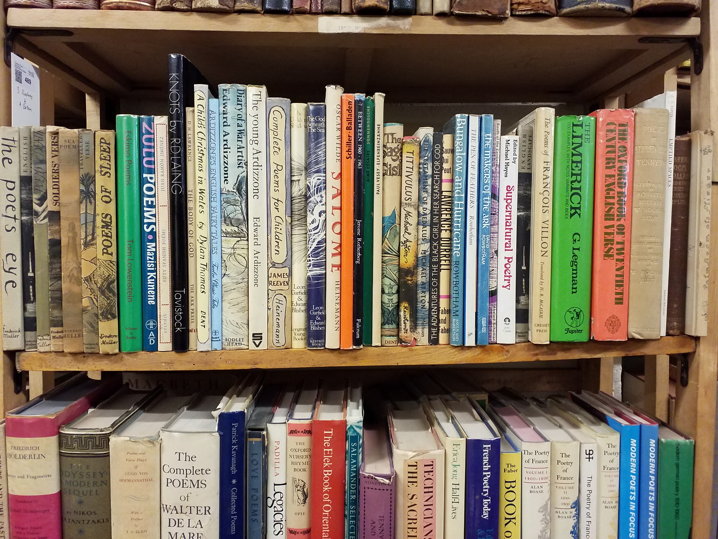 Lot 489 - Poetry. A collection of modern poetry