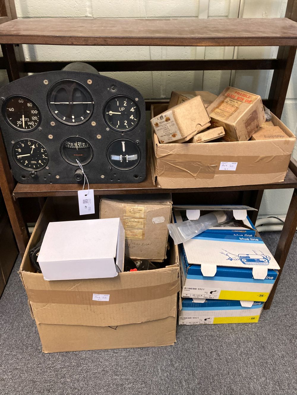 Lot 41 - Cockpit Instruments. An aircraft instrument