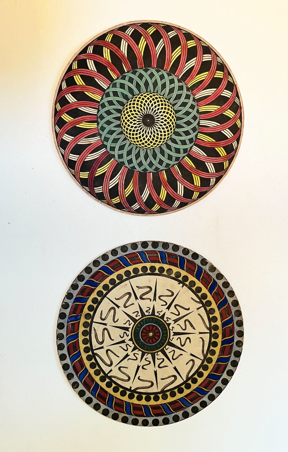 Lot 143 - Zoetrope Discs. A collection of 20 vintage