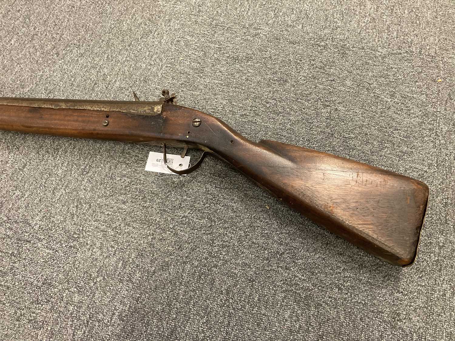Lot 329 - Gun. A 19th-century flintlock musket,