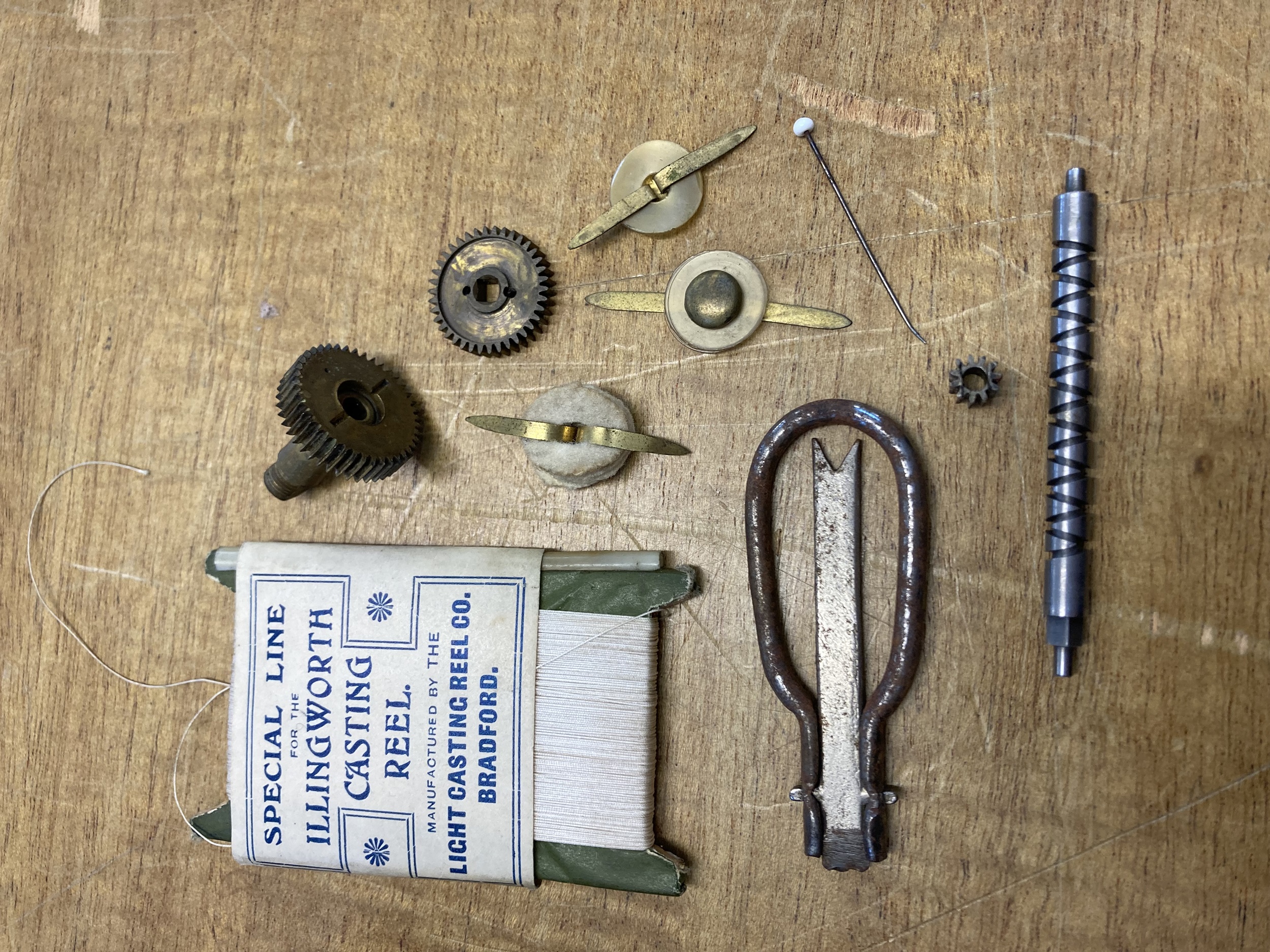 Lot 422 - Fishing Reel. Illingworth No 1 Threadline