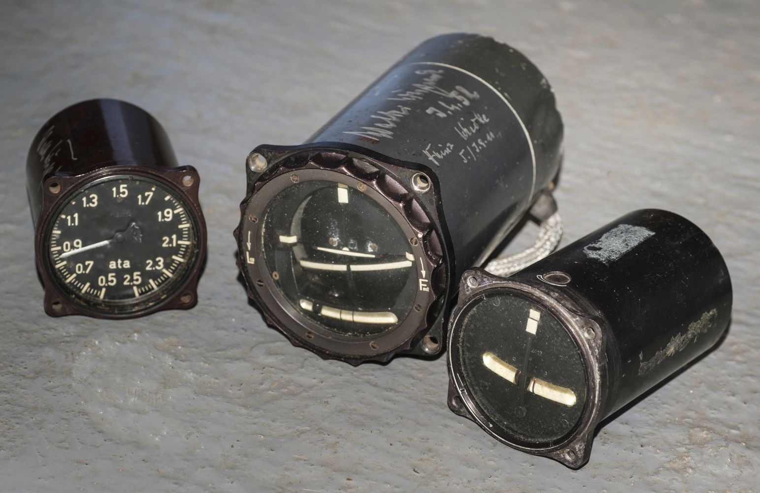 Lot 550 - Cockpit Instruments. A collection of