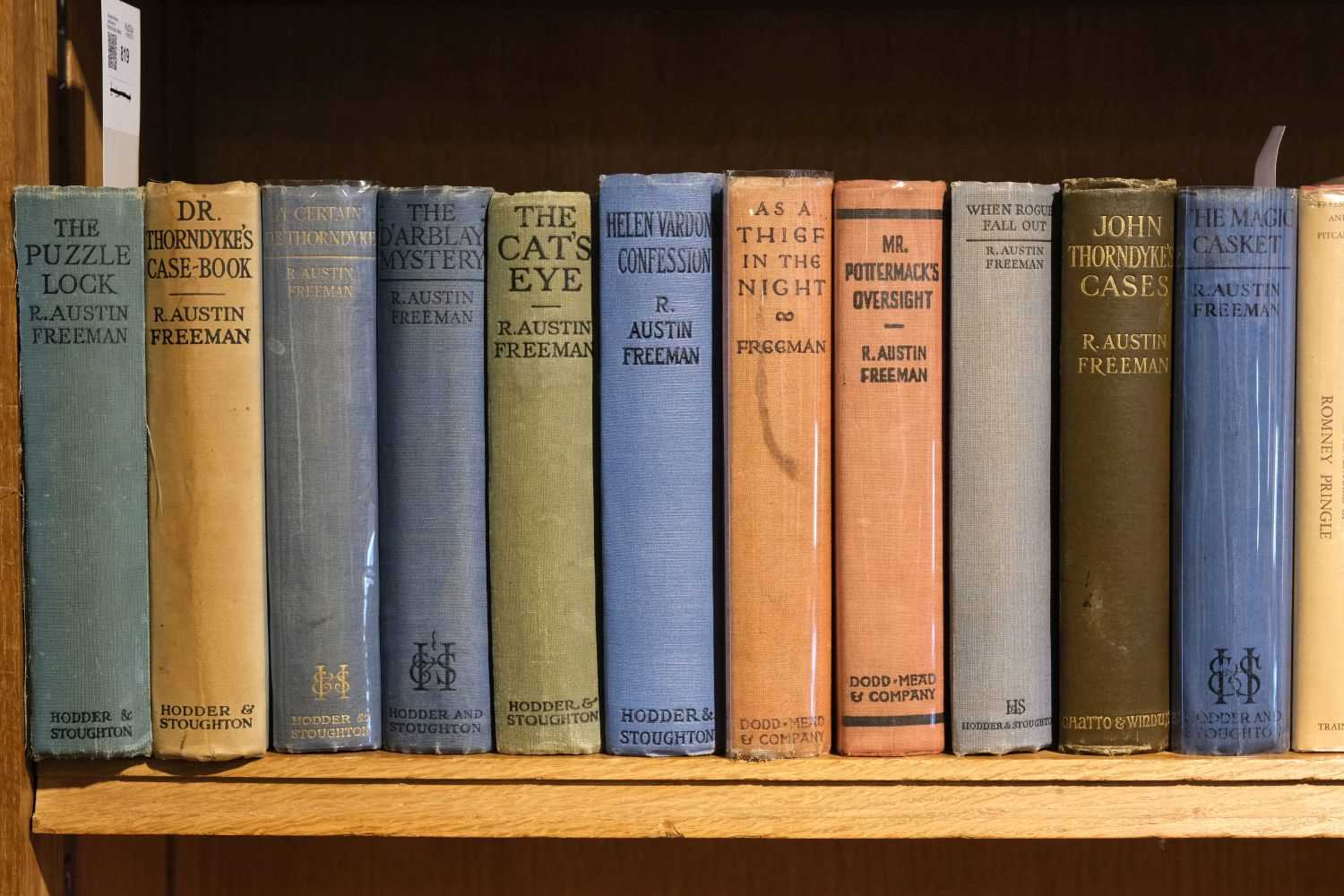 Lot 819 - 1927. Freeman (R Austin). The Magic Casket,