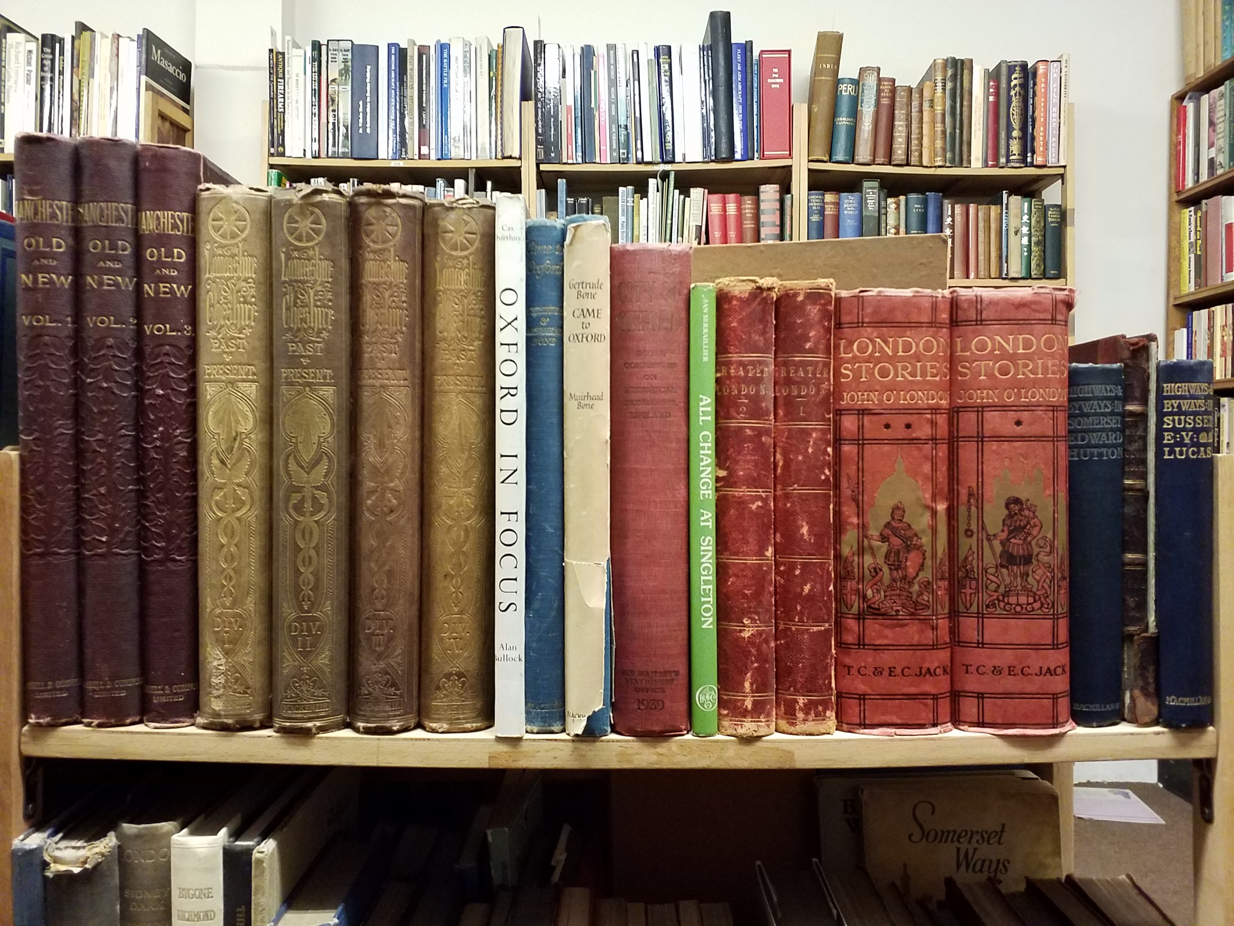 Lot 448 - English Topography. A large collection of