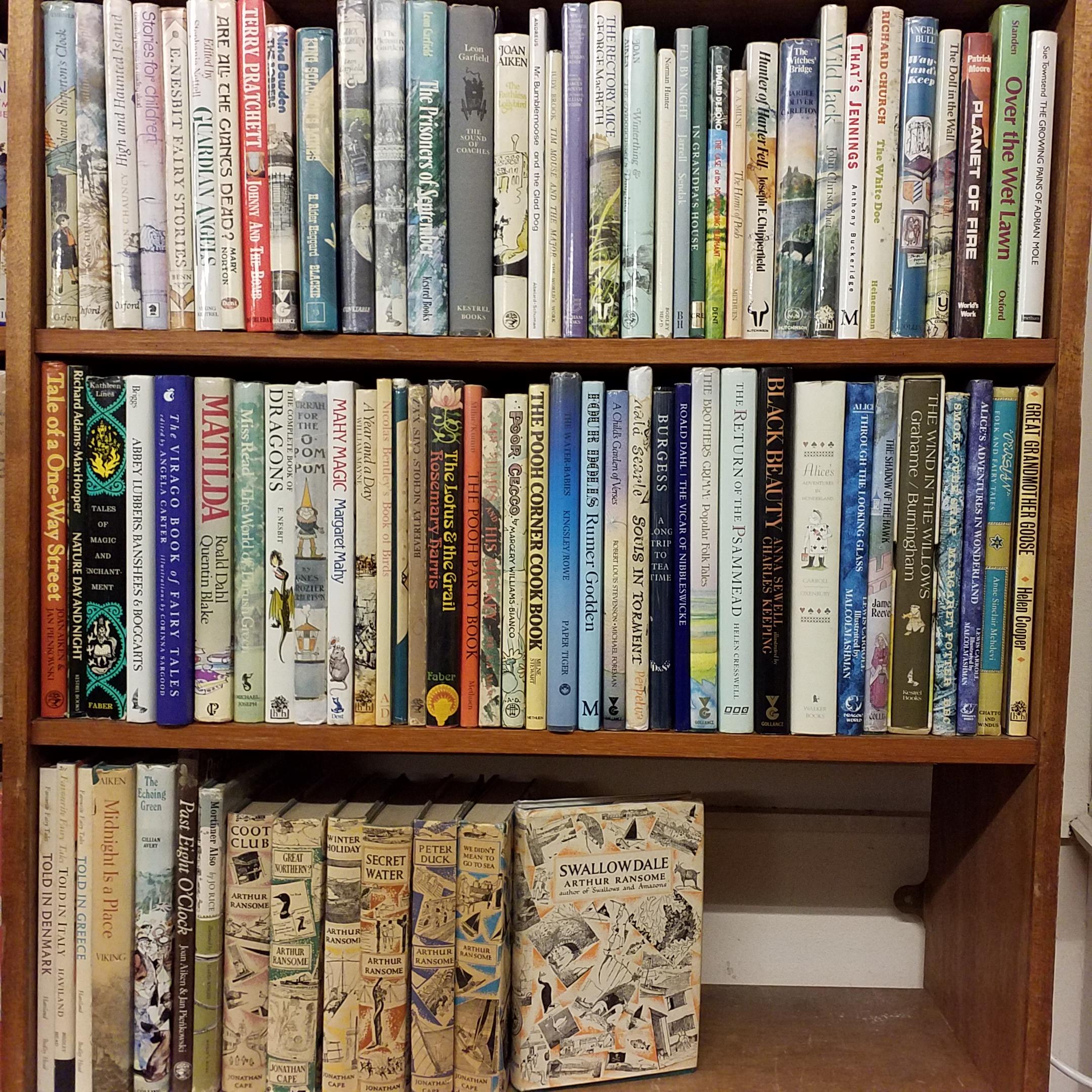 Lot 478 - Juvenile Fiction A large collection of mid