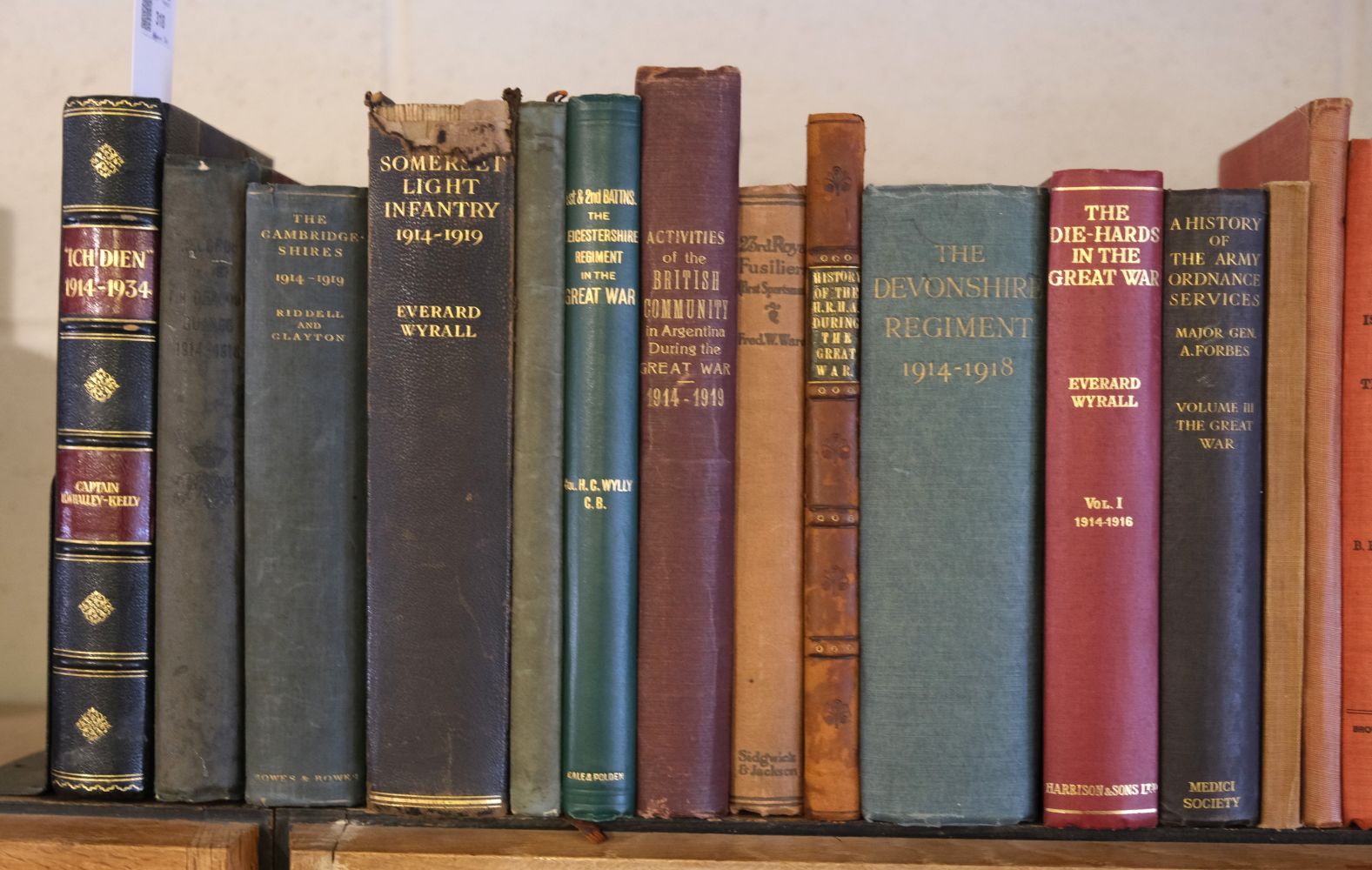 Lot 318 - Wyrall (Everard). The History of the