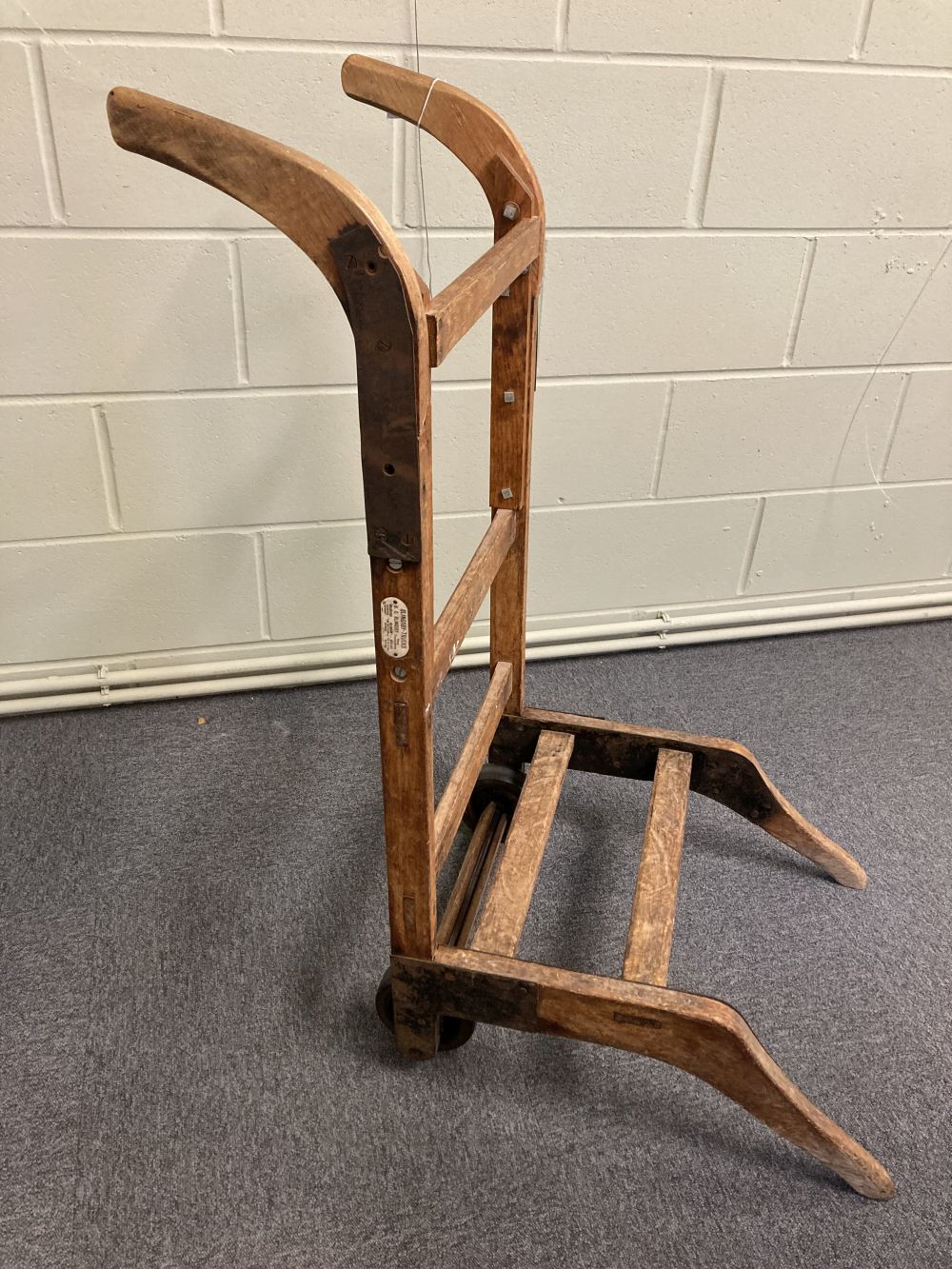 Lot 452 - Sack Barrow. A 1920s sack or porters barrow