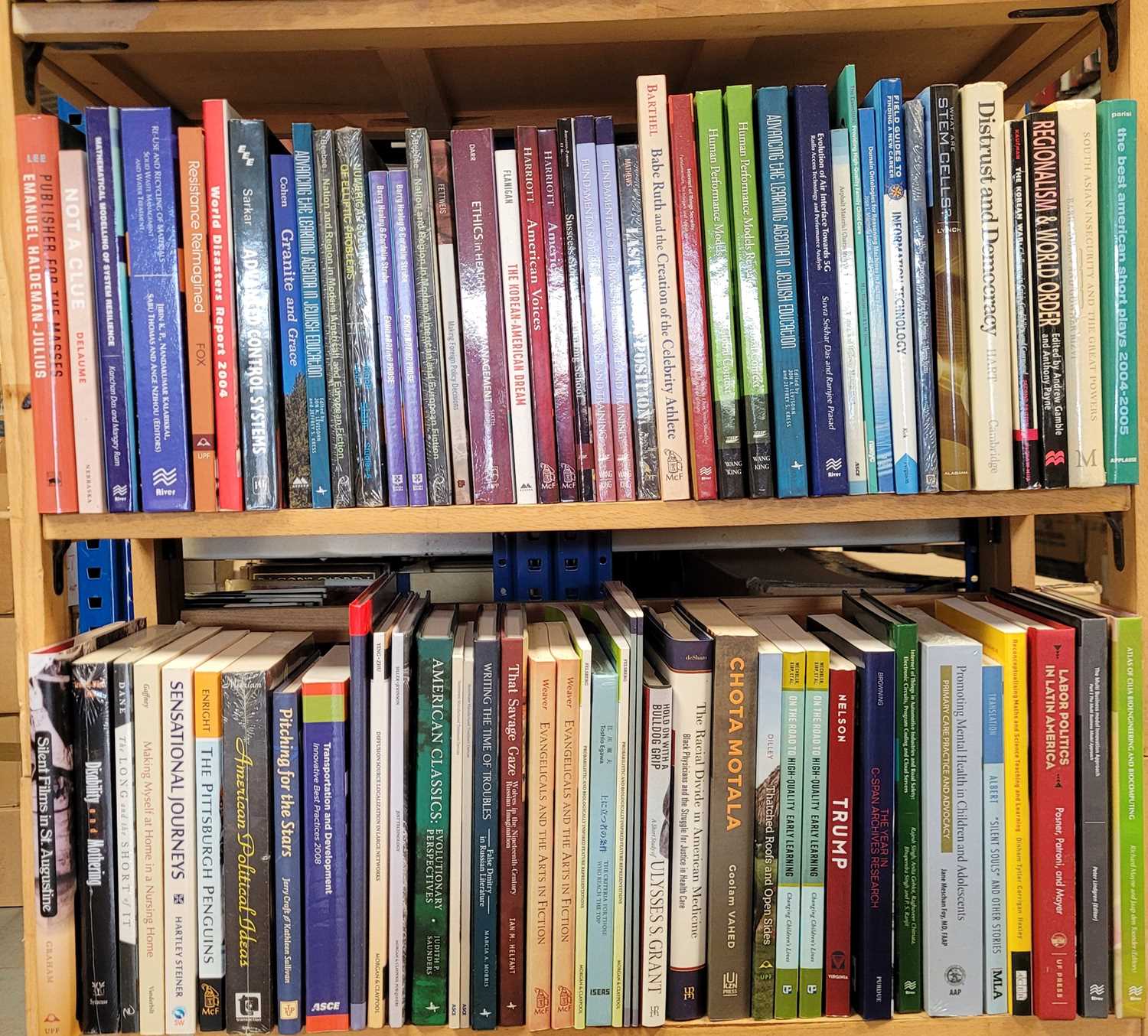 Lot 504 - Modern Academic. A large collection of