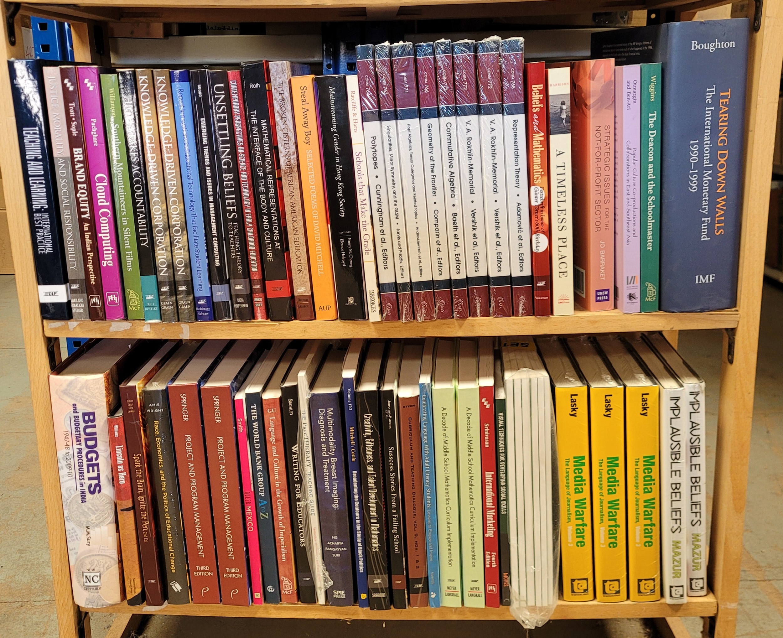 Lot 507 - Modern Academic. A large collection of