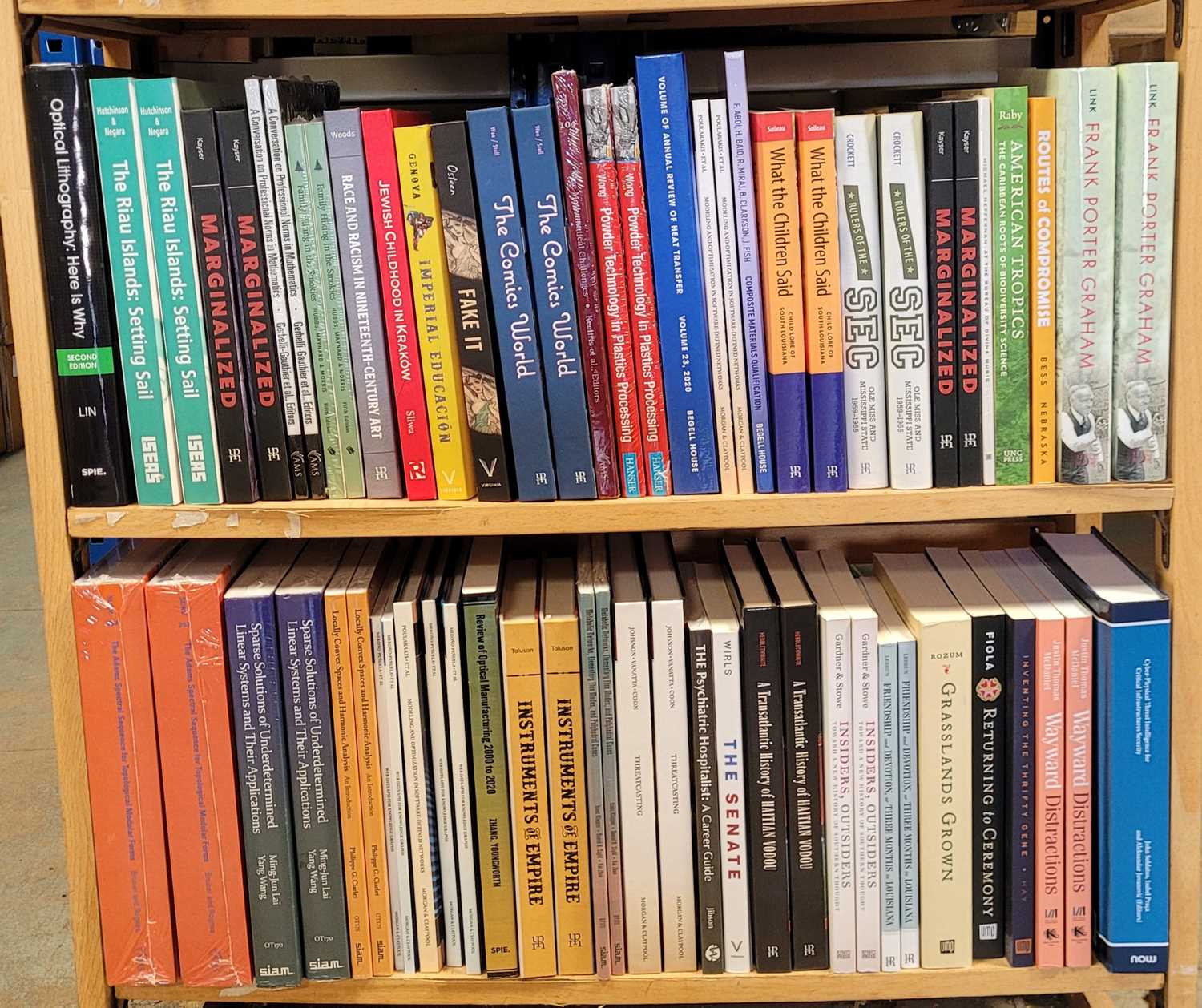 Lot 509 - Modern Academic. A large collection of