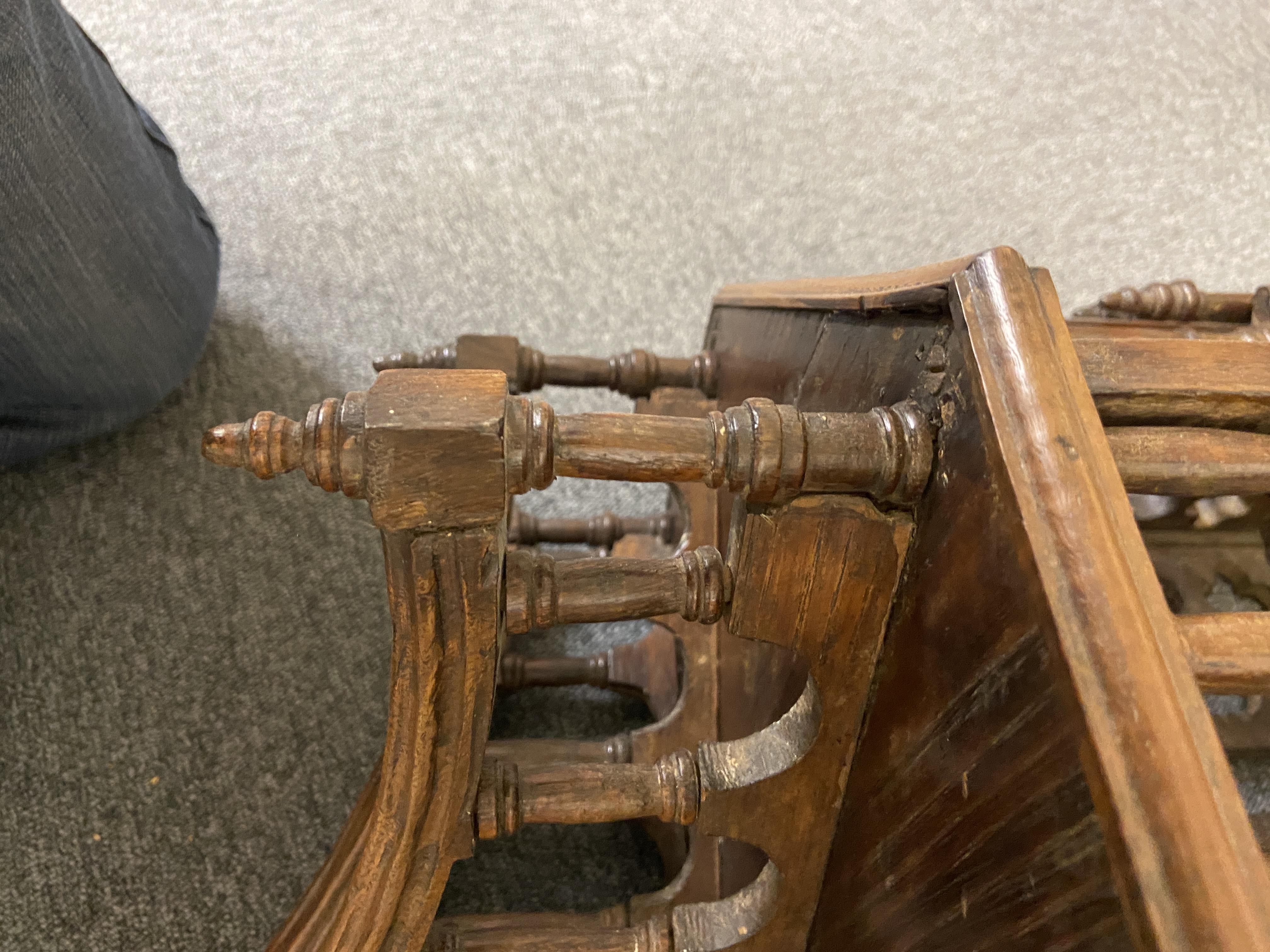 Lot 210 - Wall Bracket. An 18th century gothic oak