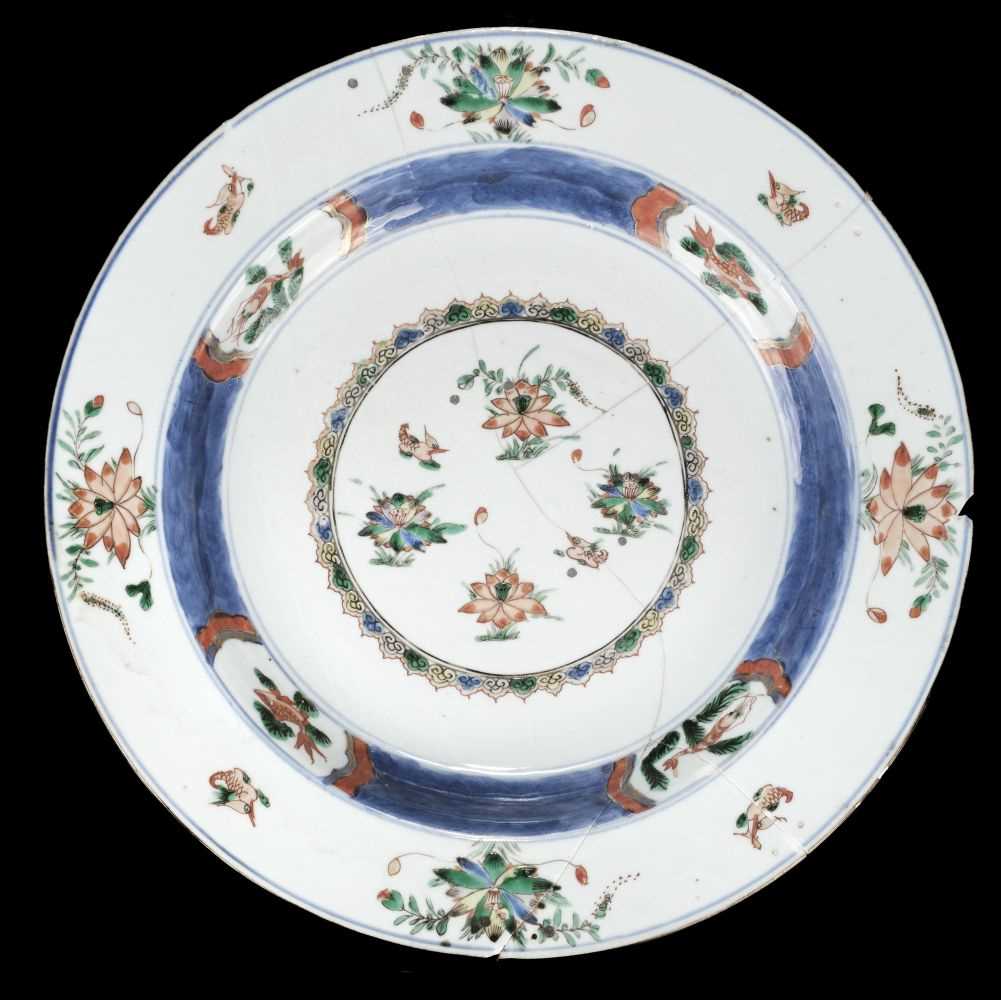 Lot 37 - Chargers. Oriental Porcelain Chargers, 18th