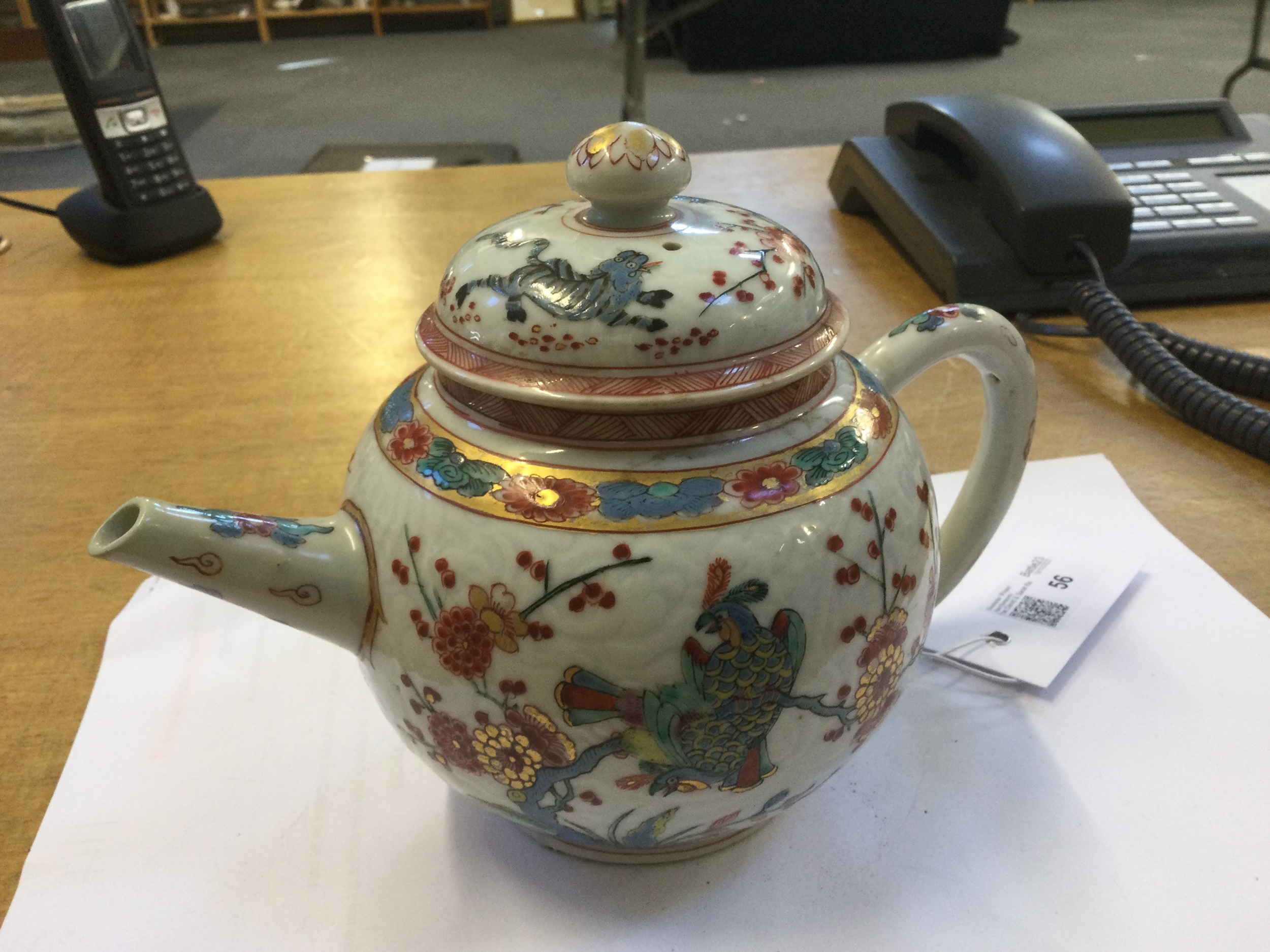 Lot 56 - Teapot. 18th century polychrome porcelain