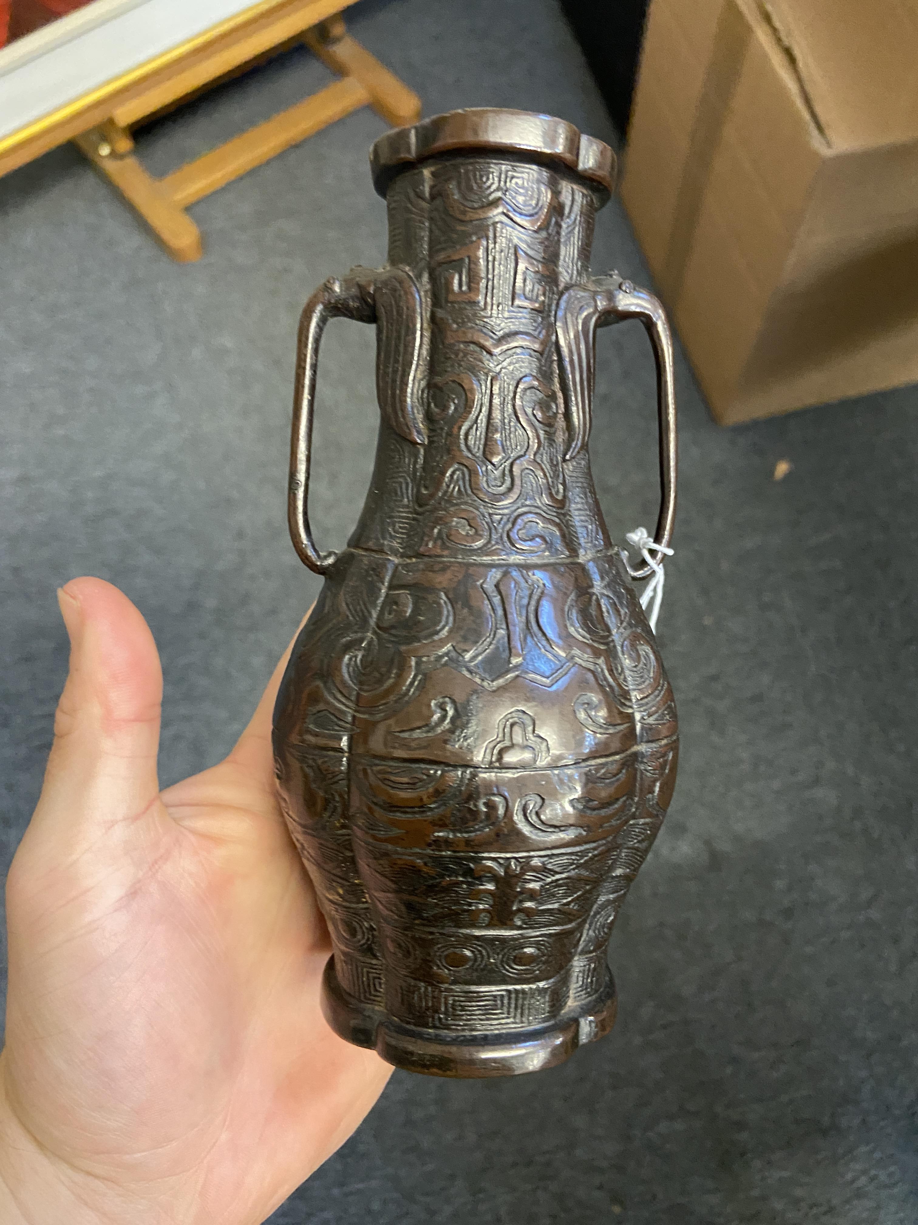 Lot 60 - Vase. Chinese bronze vase, Qing Dynasty