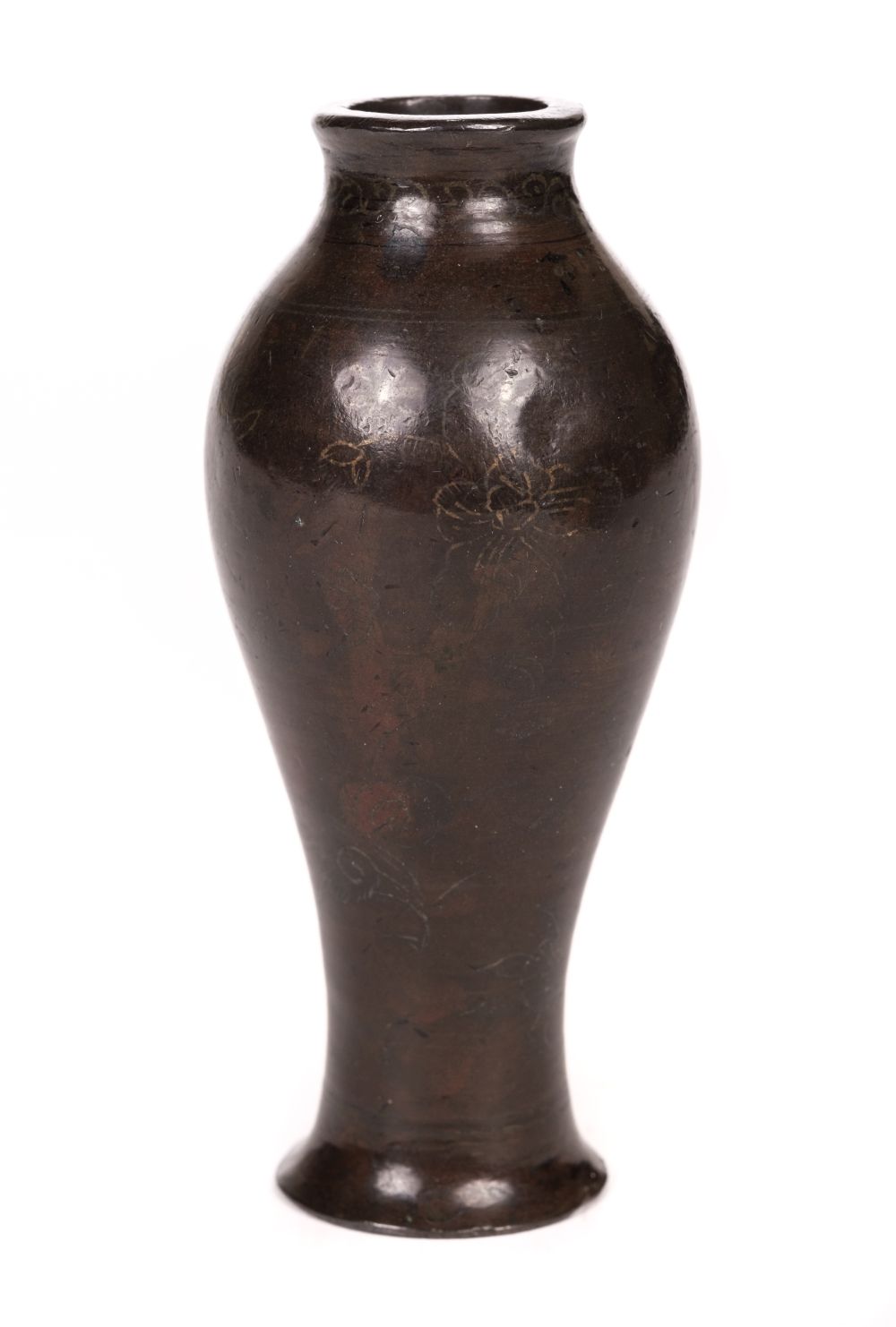 Lot 70 - Vase. Fine Chinese miniature bronze vase for