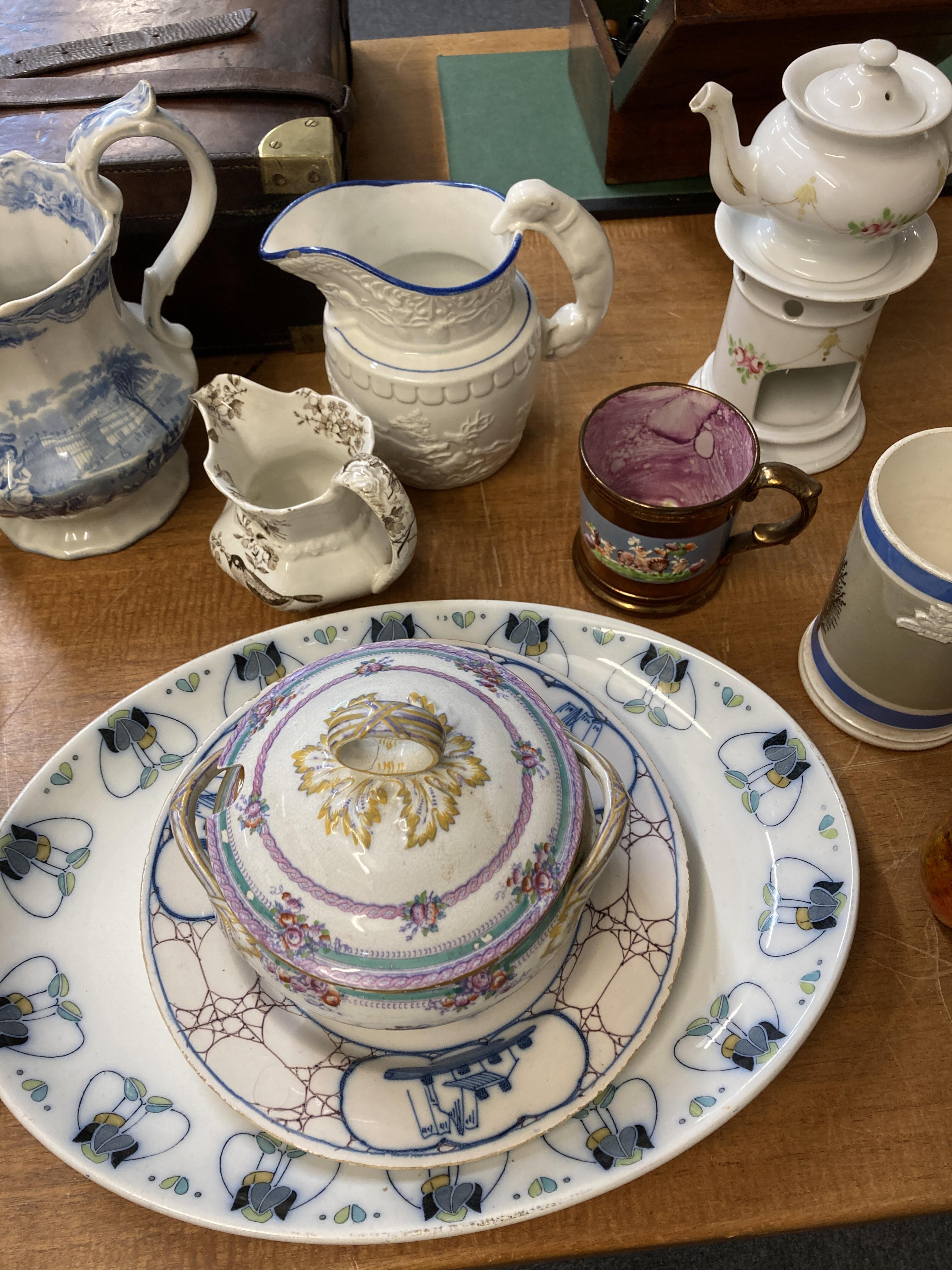 Lot 365 - Mixed Ceramics. A large collection of mixed