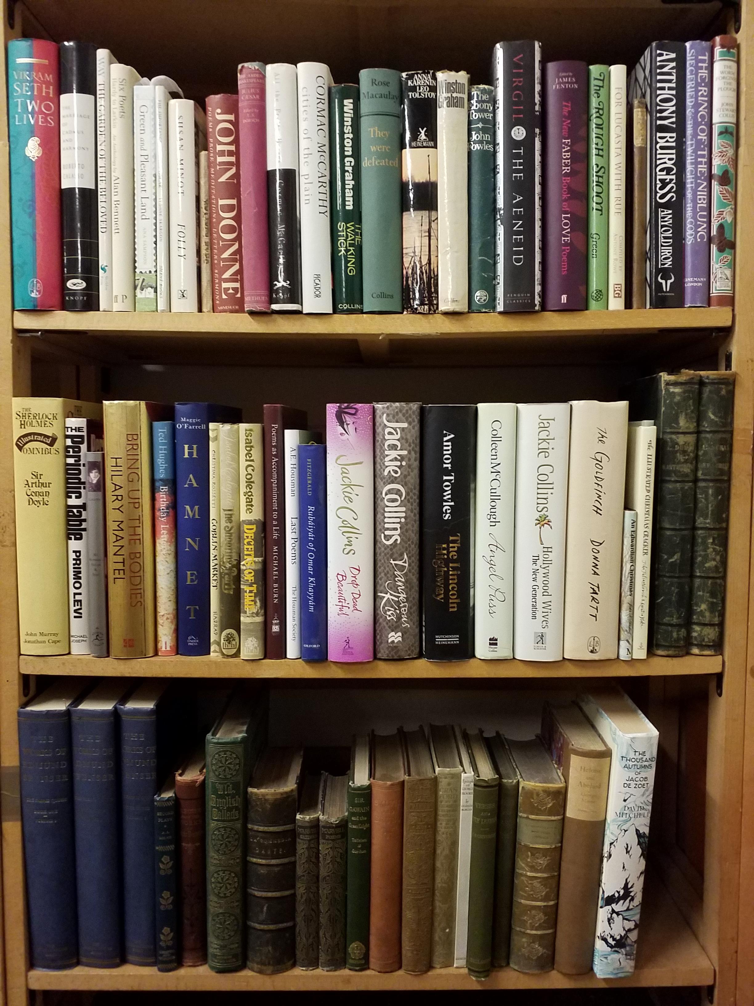 Lot 370 - Fiction & Poetry. A large collection of