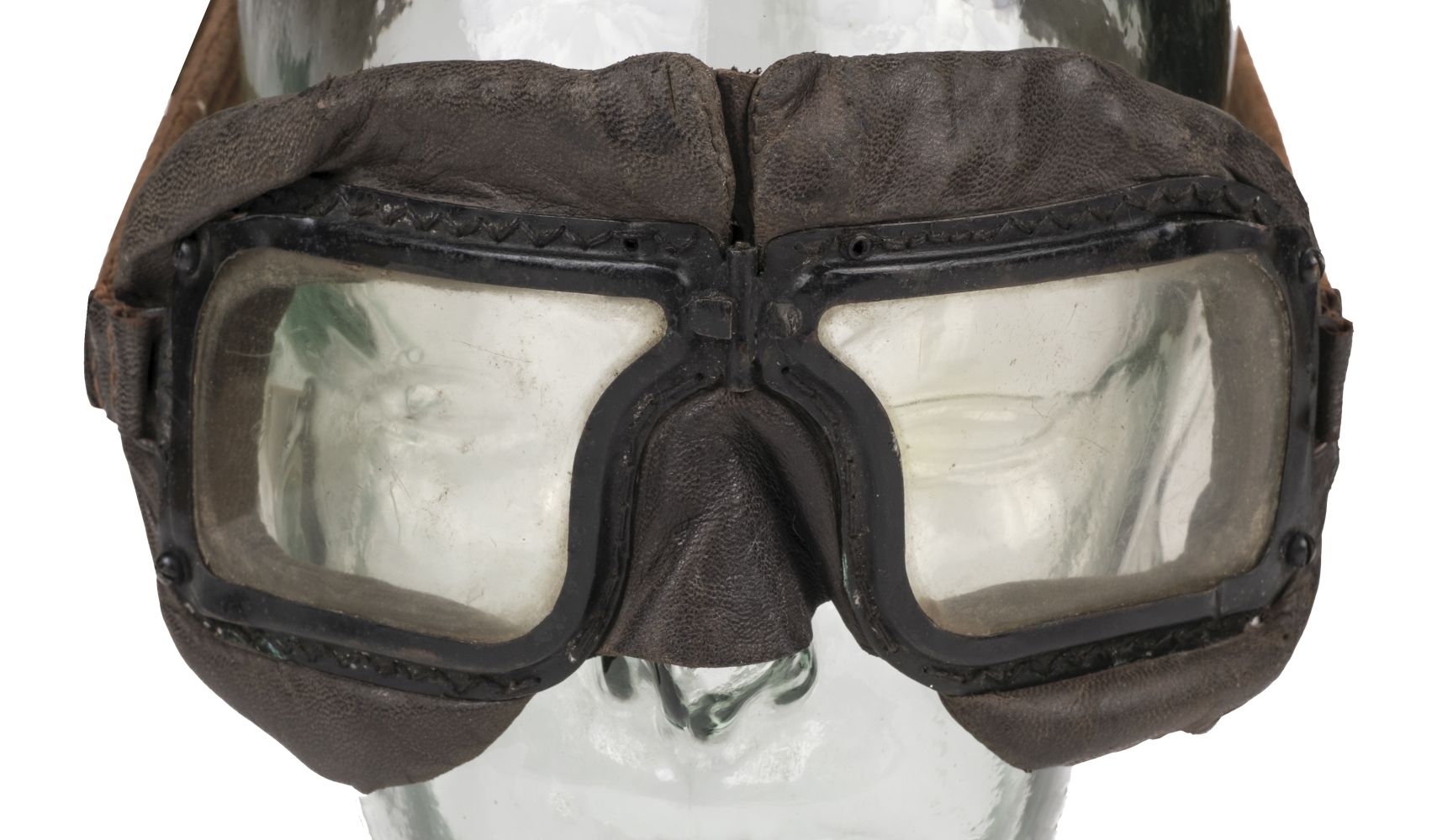 Lot 150 - Flying Goggles. WWII Battle of Britain Royal
