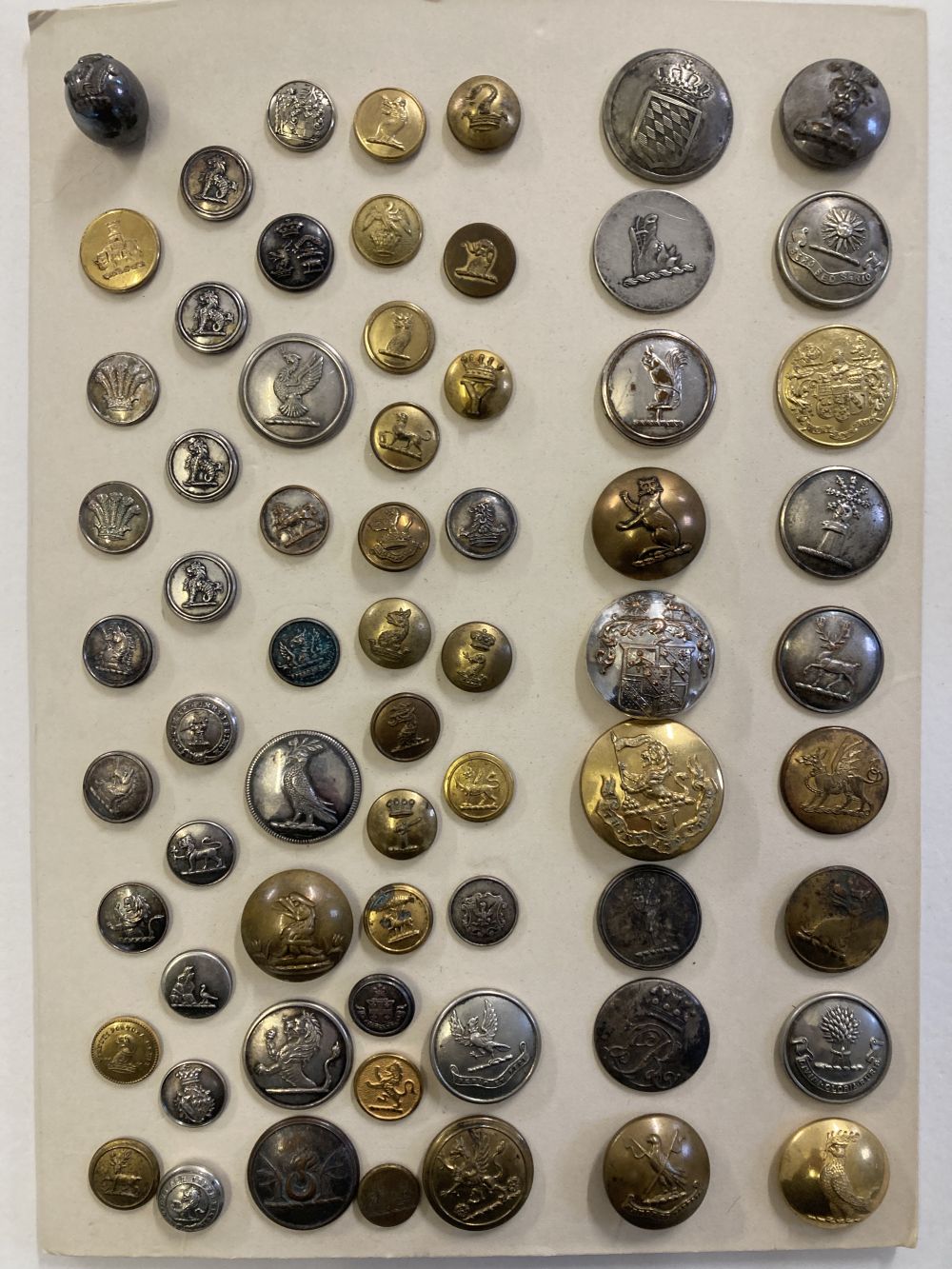Lot 663 - Livery Buttons. A collection of 225 livery
