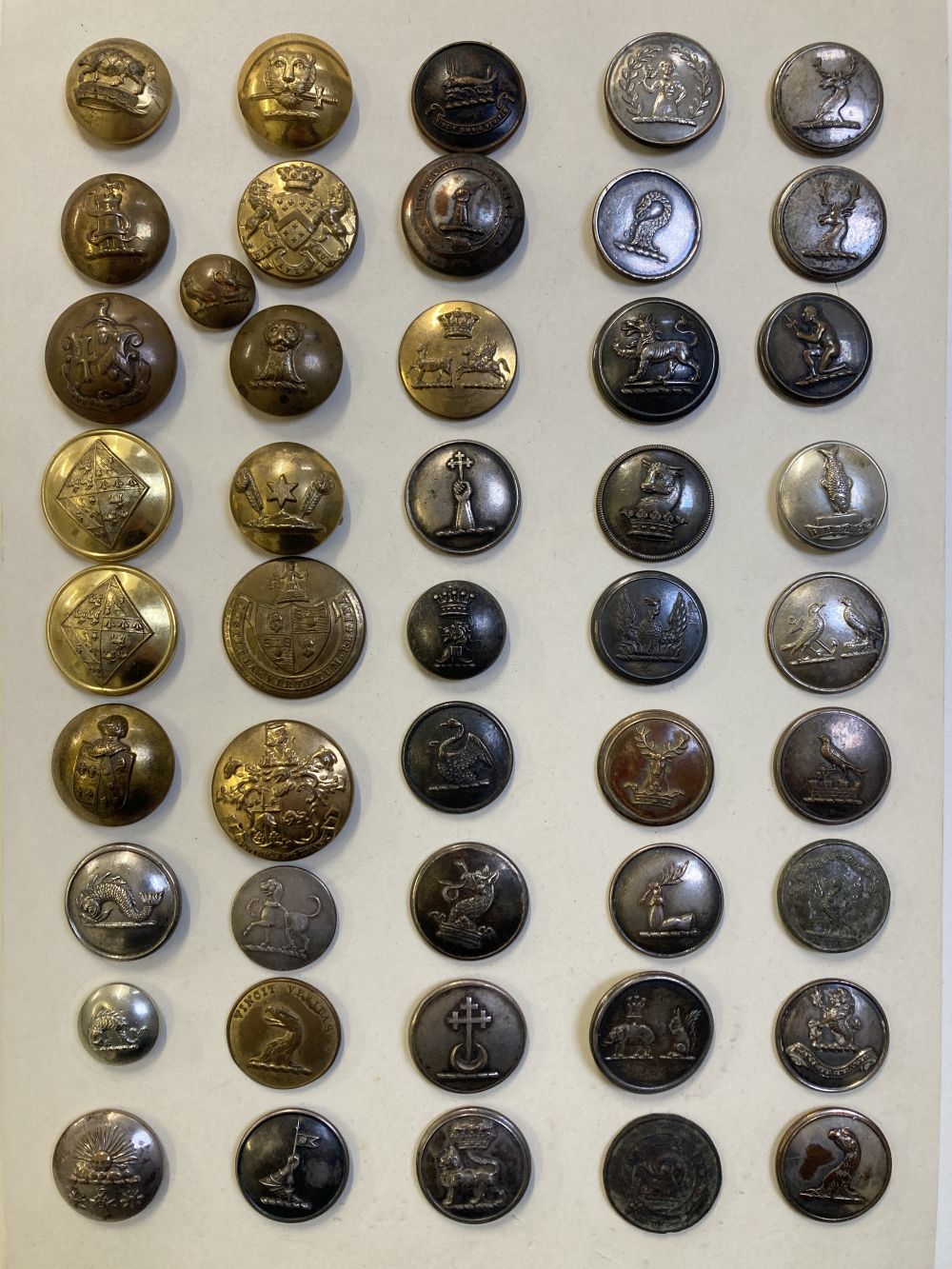 Lot 661 - Livery Buttons. A collection of 224 livery