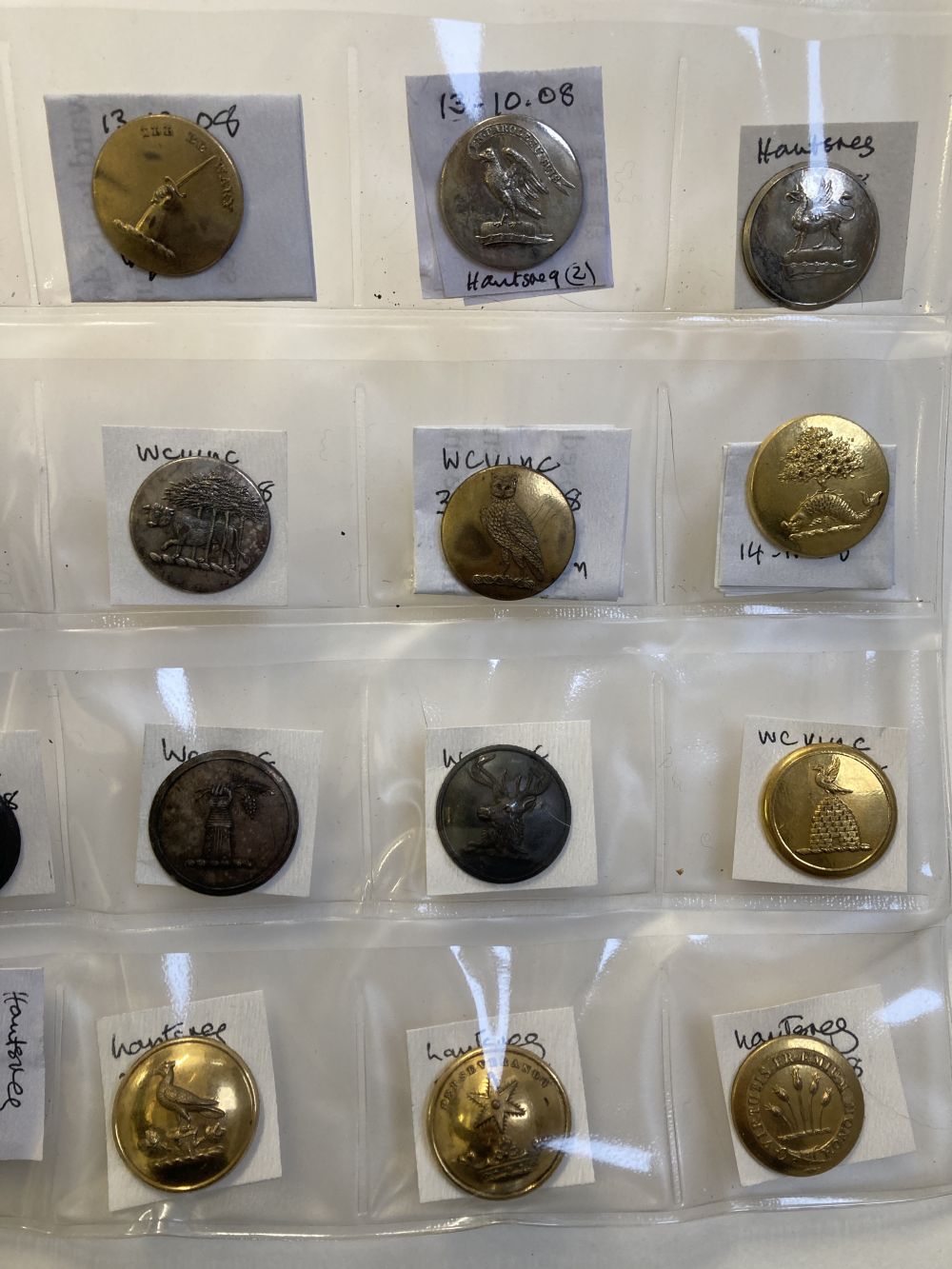 Lot 659 - Livery Buttons. A collection of 132 livery