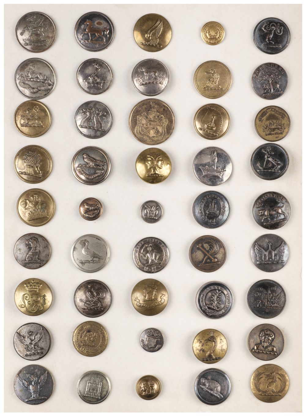 Lot 662 - Livery Buttons. A collection of 225 livery