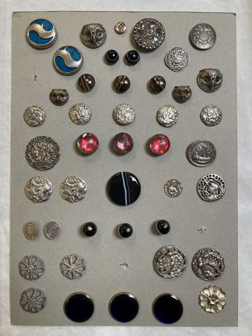 Lot 640 - Art Nouveau Silver Buttons.