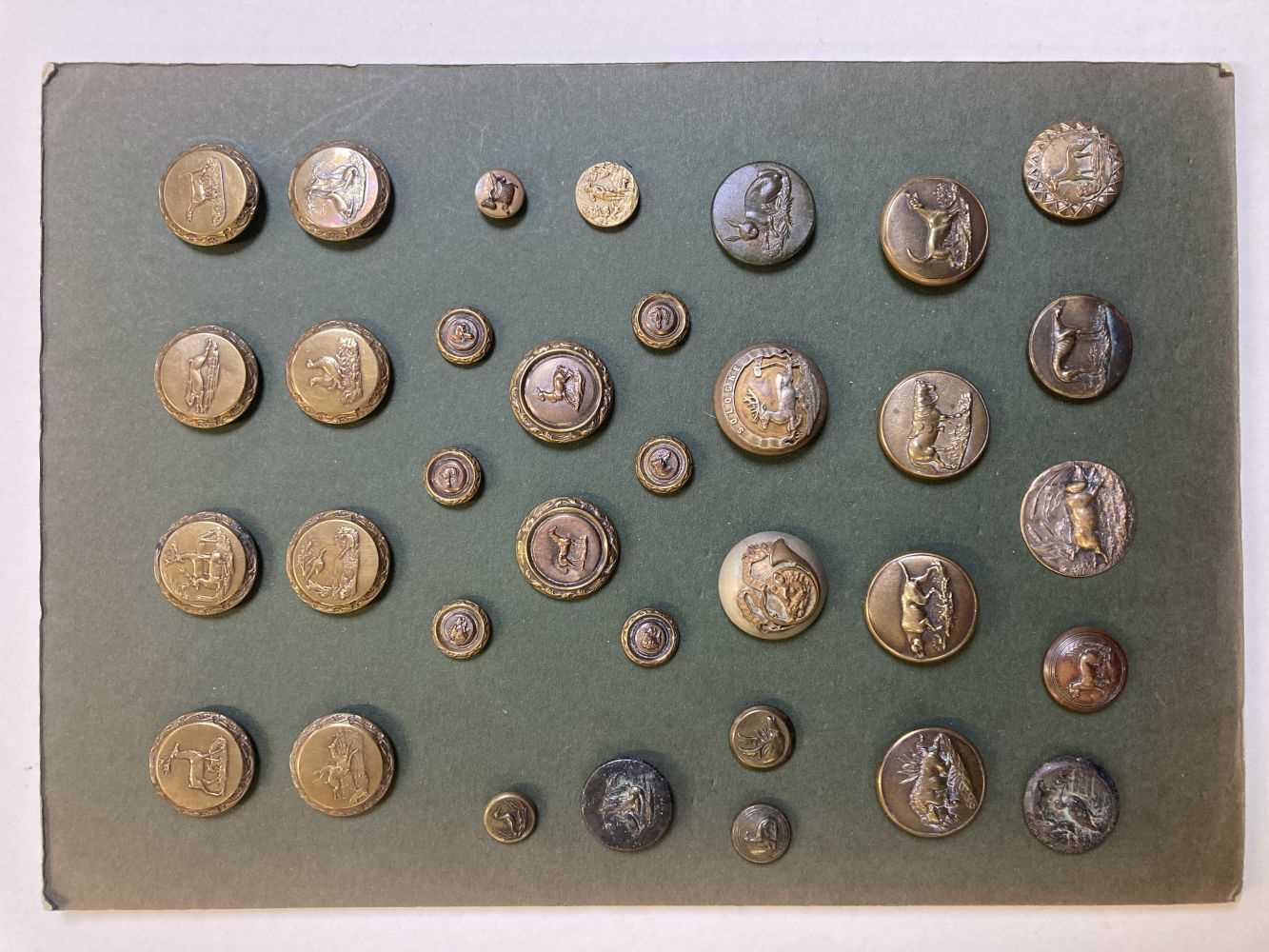 Lot 657 - Hunt Buttons. A collection of 140 Edwardian