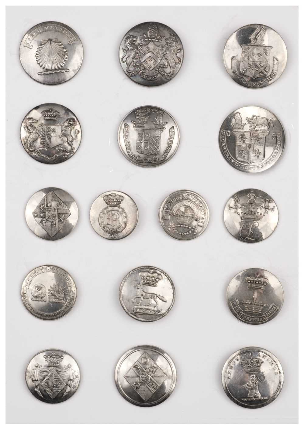 Lot 669 - Livery Buttons. A fine collection of 95
