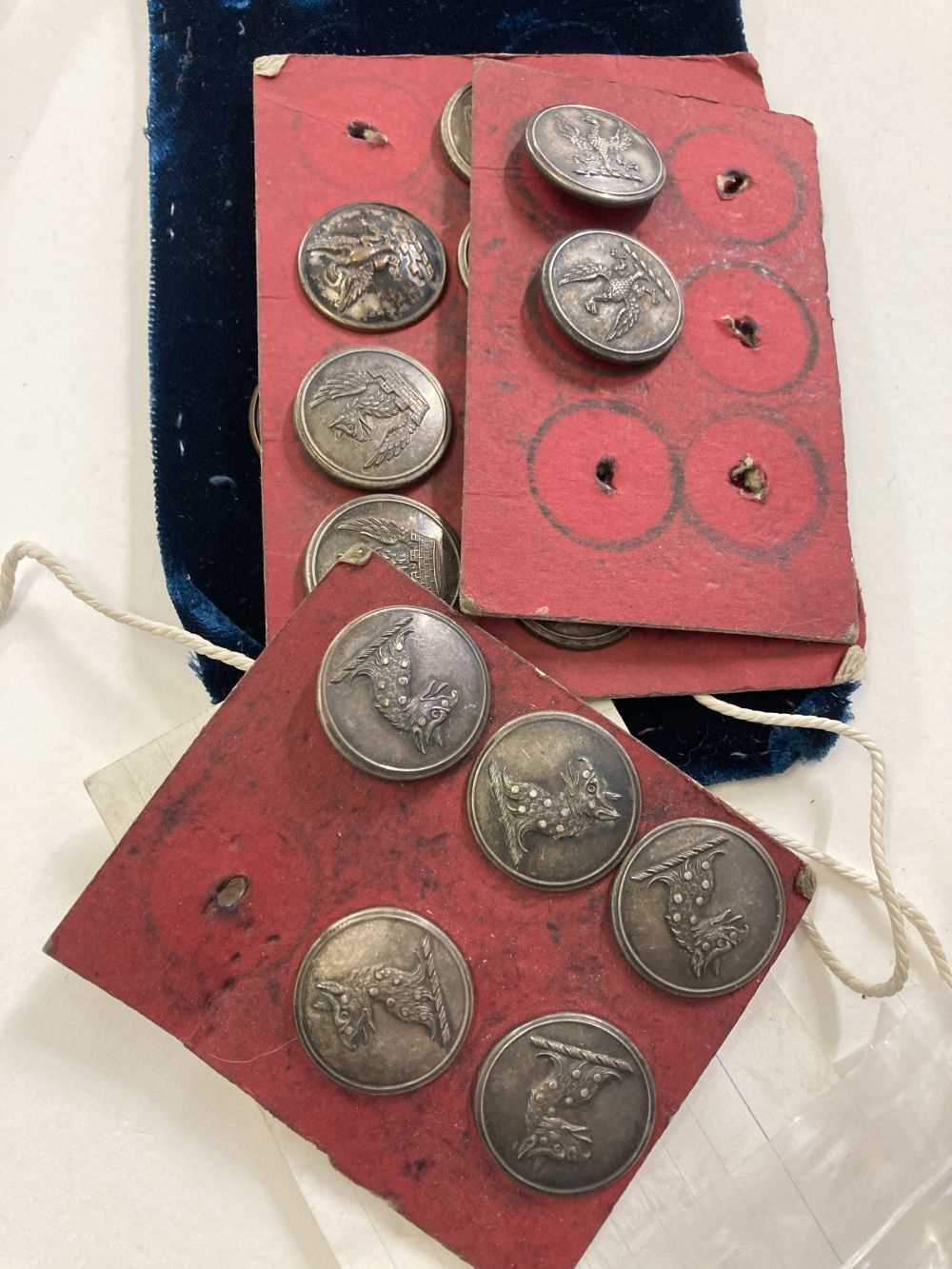 Lot 670 - Livery Buttons. A mixed collection of livery