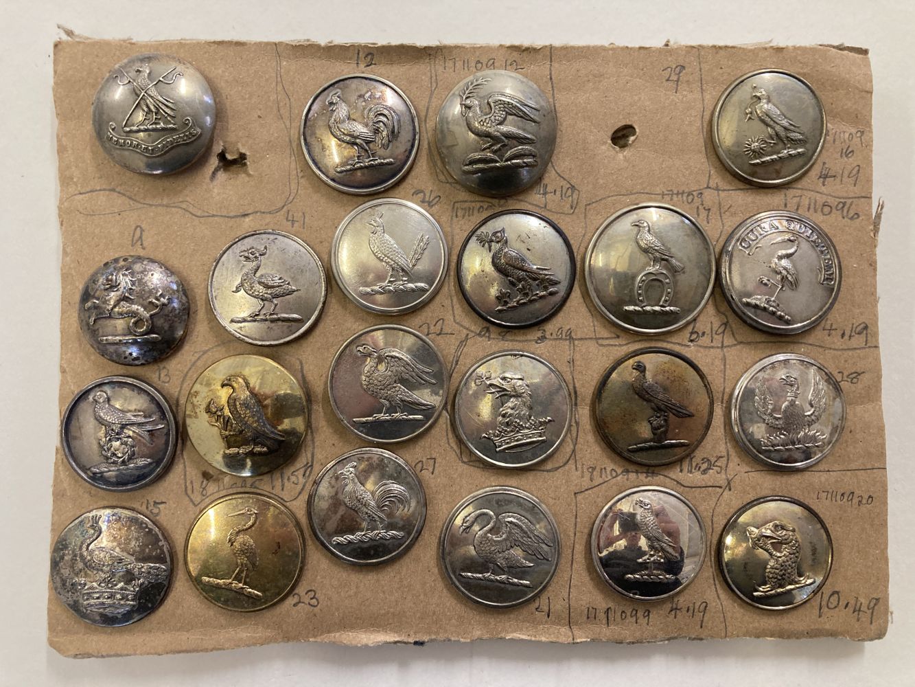 Lot 670 - Livery Buttons. A mixed collection of livery