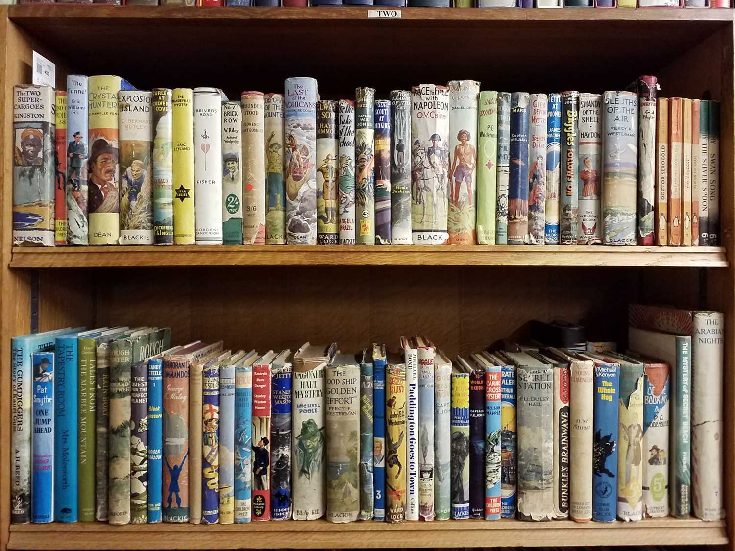 Lot 429 - Modern Fiction. A large collection of mid