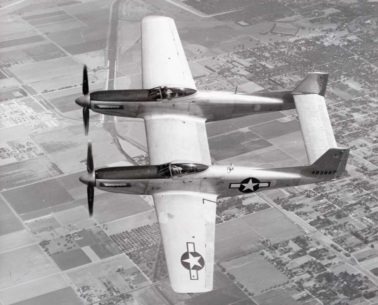 Lot 406 - Aircraft Photographs. Manufacturer and